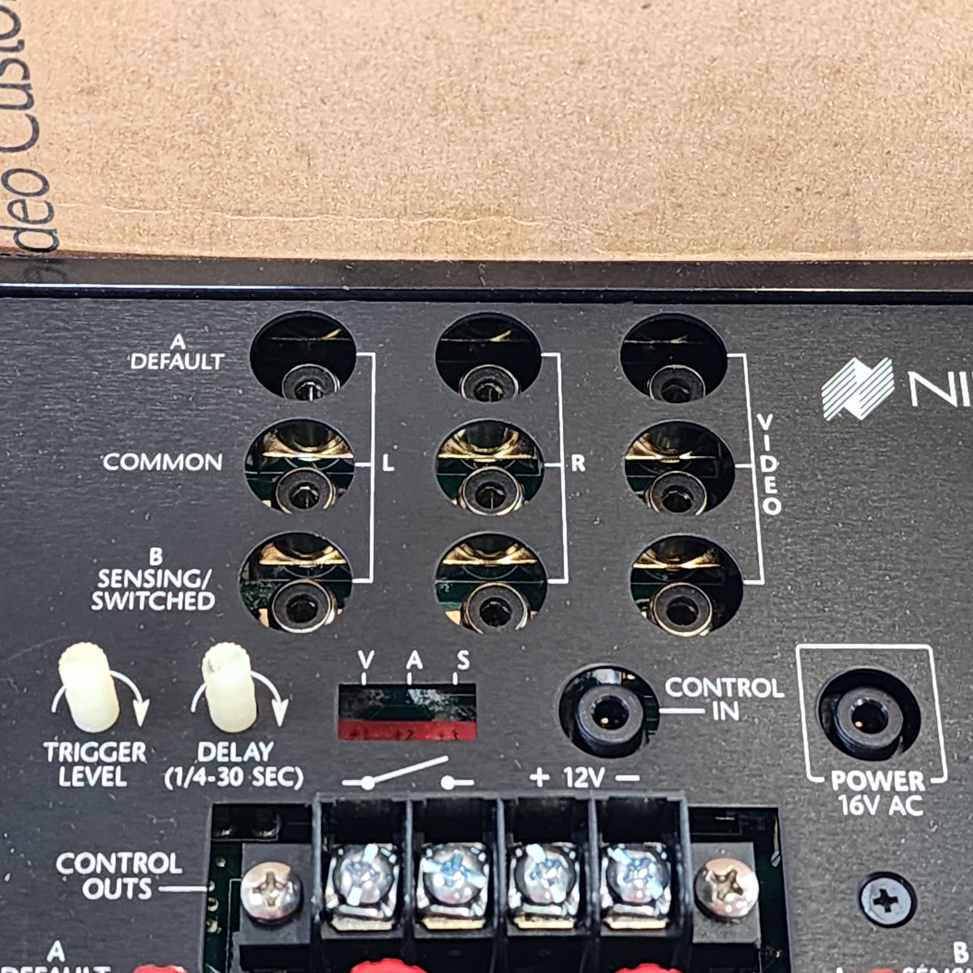 Niles Audio SAS-1 Audio/Video/Voltage Activated Switching System - New ...