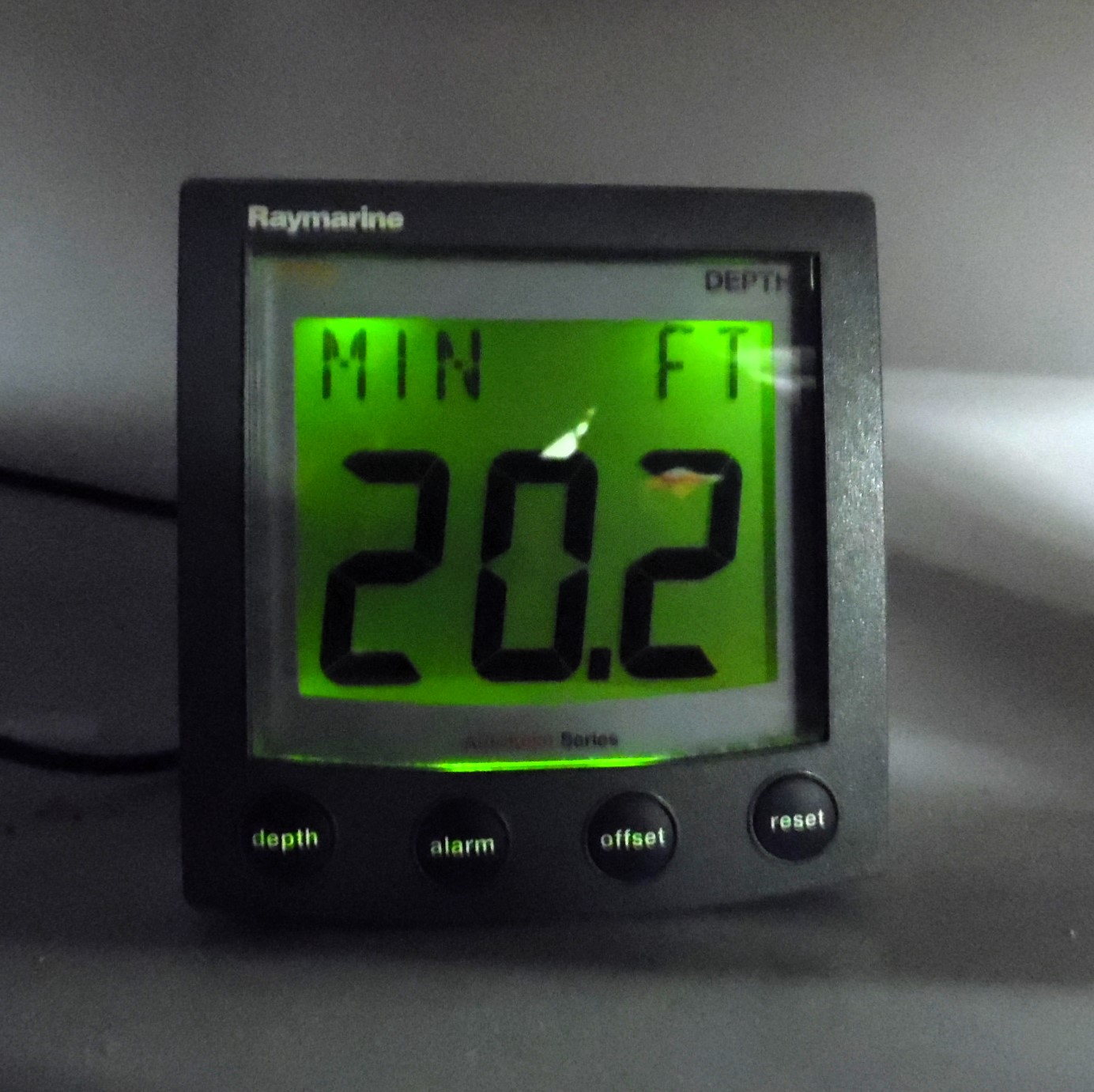 Raymarine ST60 Depth Instrument Display w/ Sun Cover - A22010 - TESTED ...