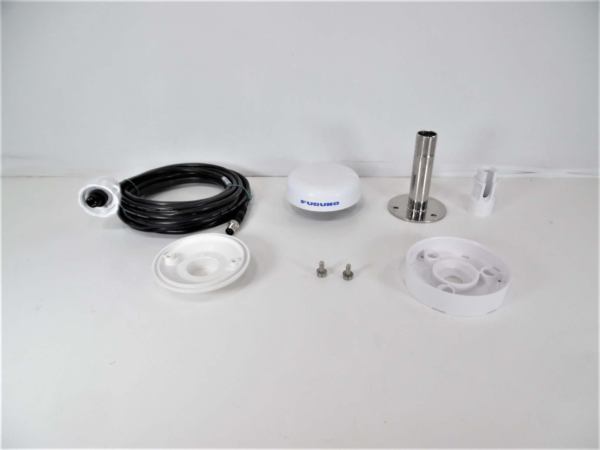 Furuno - GP-330B - GPS Antenna - NMEA2000 w/ Cable - Tested - Accurate ...
