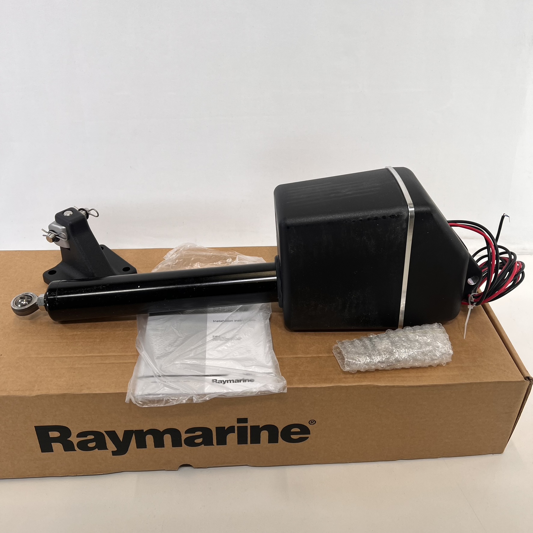 Raymarine M81131R Type 2s Short Stroke Linear Drive - 12v - Factory ...