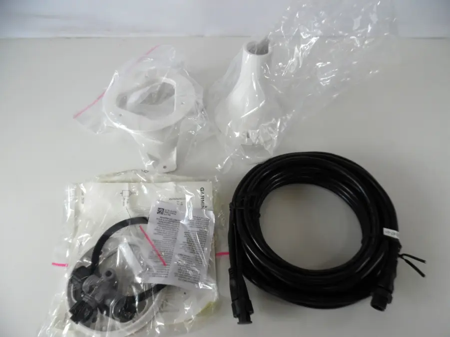Garmin GPS-24XD NMEA 2000 GPS Antenna – Kit New Old Stock - Max Marine ...