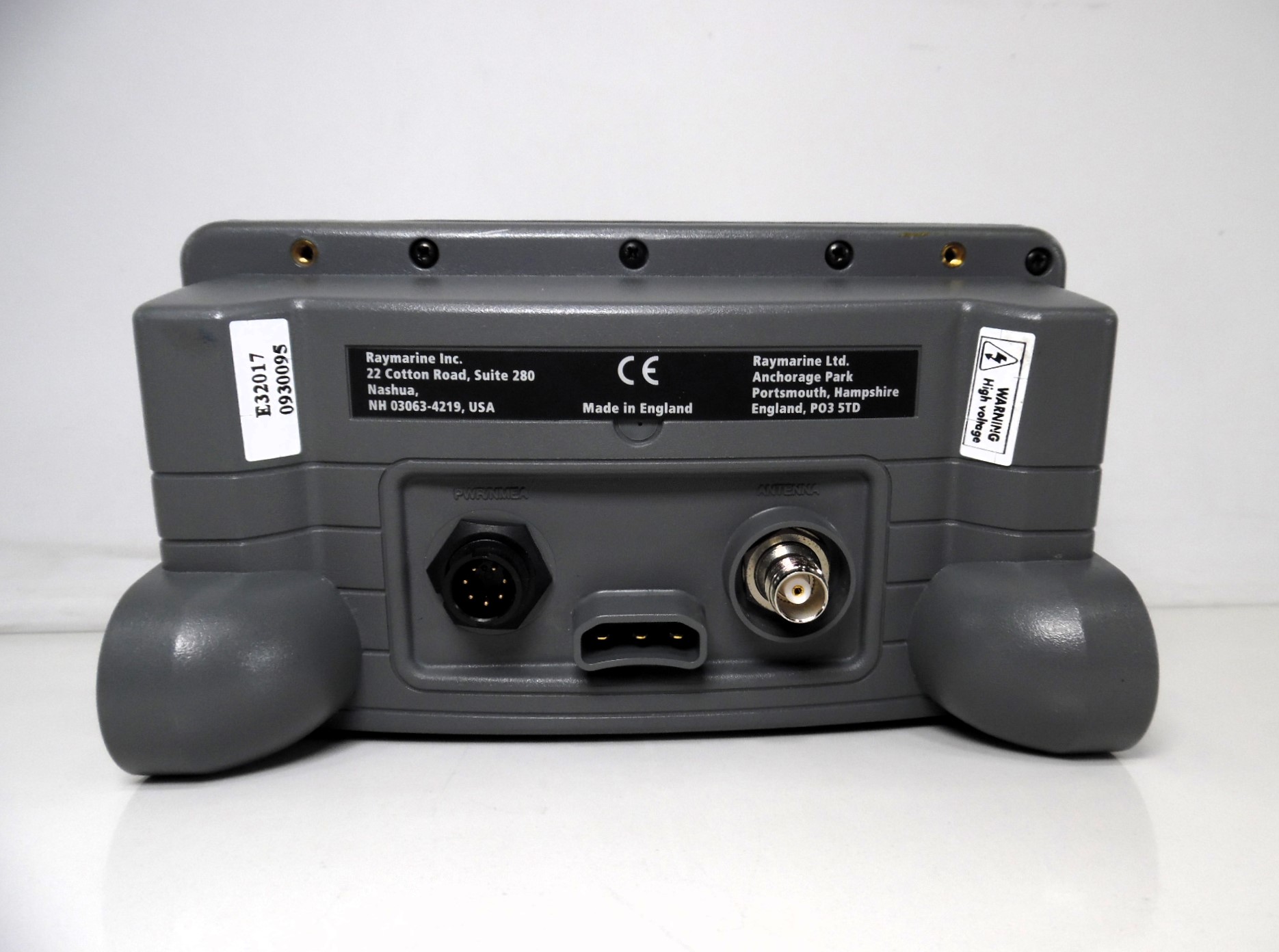 Raymarine RN300 RayNav GPS Plotter Display w/ Cover - E32017 - REBUILT ...