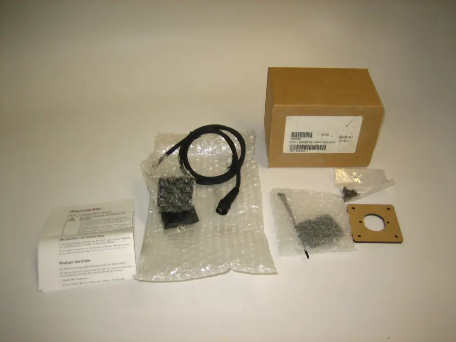 Raymarine RCR-1 Remote MicroSD Card Reader A80585 for Axiom w/FREE ...