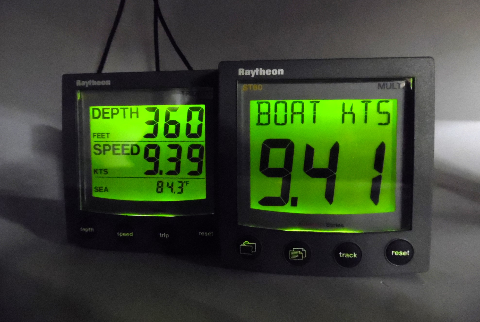 Raytheon ST60 Multi Display w/ Accessories - A22003 - Great Condition ...