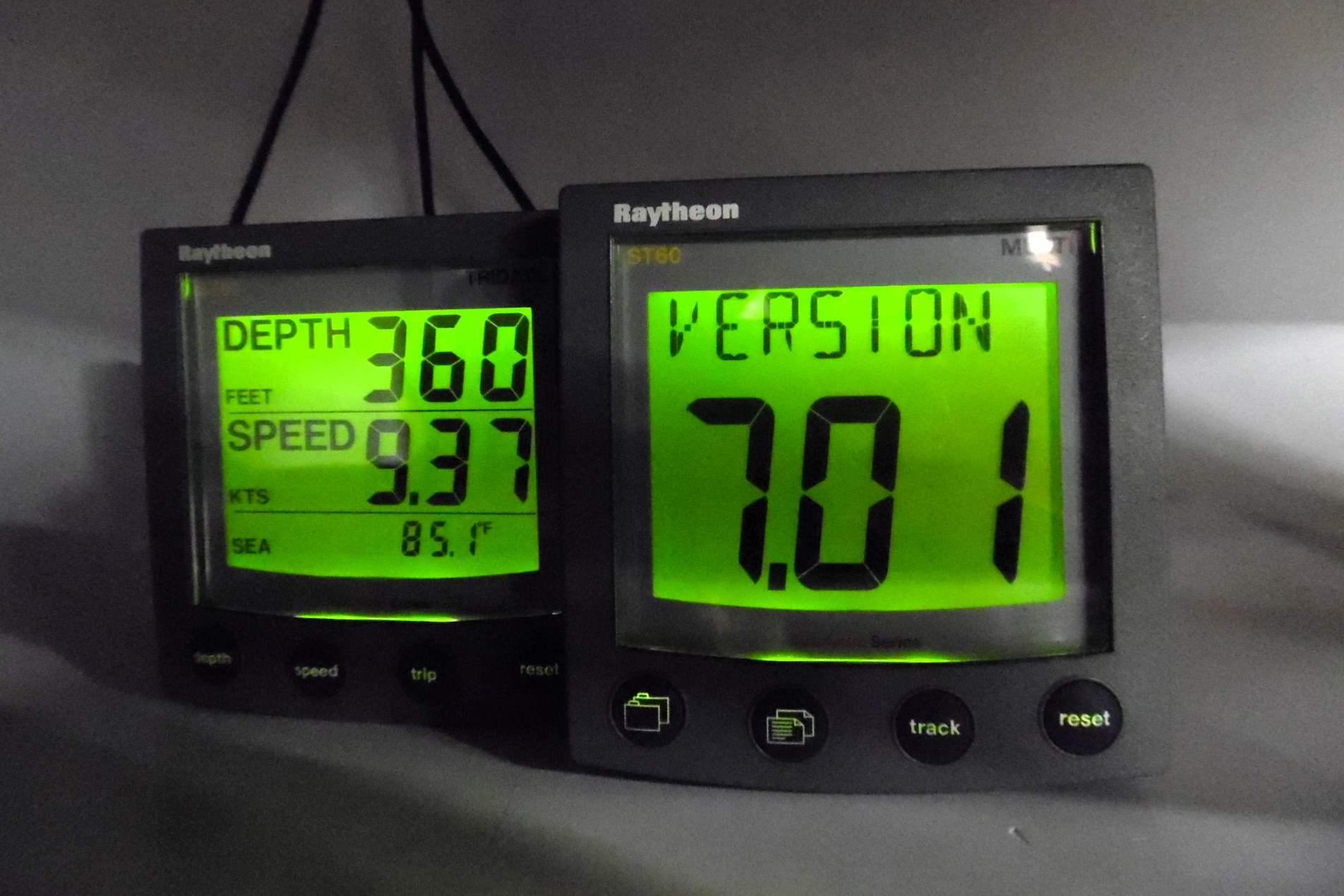 Raytheon ST60 Multi Display w/ Accessories - A22003 - Great Condition ...