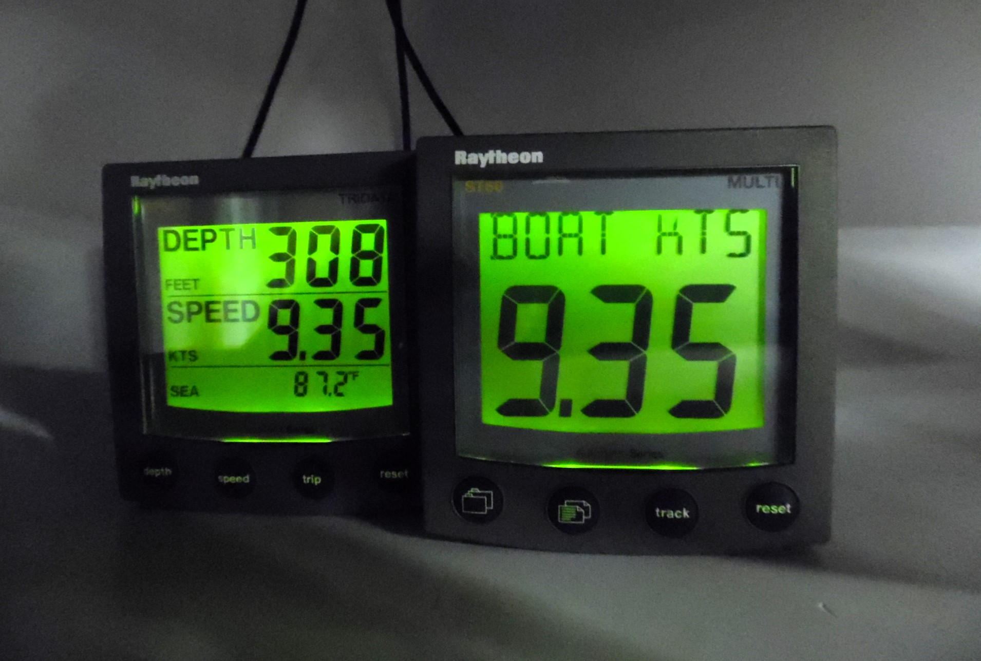 Raytheon ST60 Multi Display w/ Cover & Accs. - A22003 - TESTED / Great ...