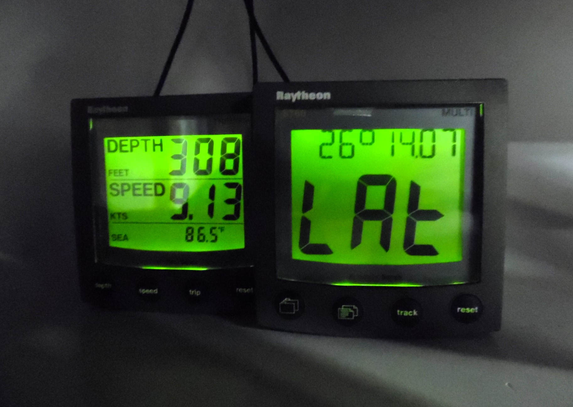 Raytheon ST60 Multi Display w/ Cover & Accs. - A22003 - TESTED / Great ...