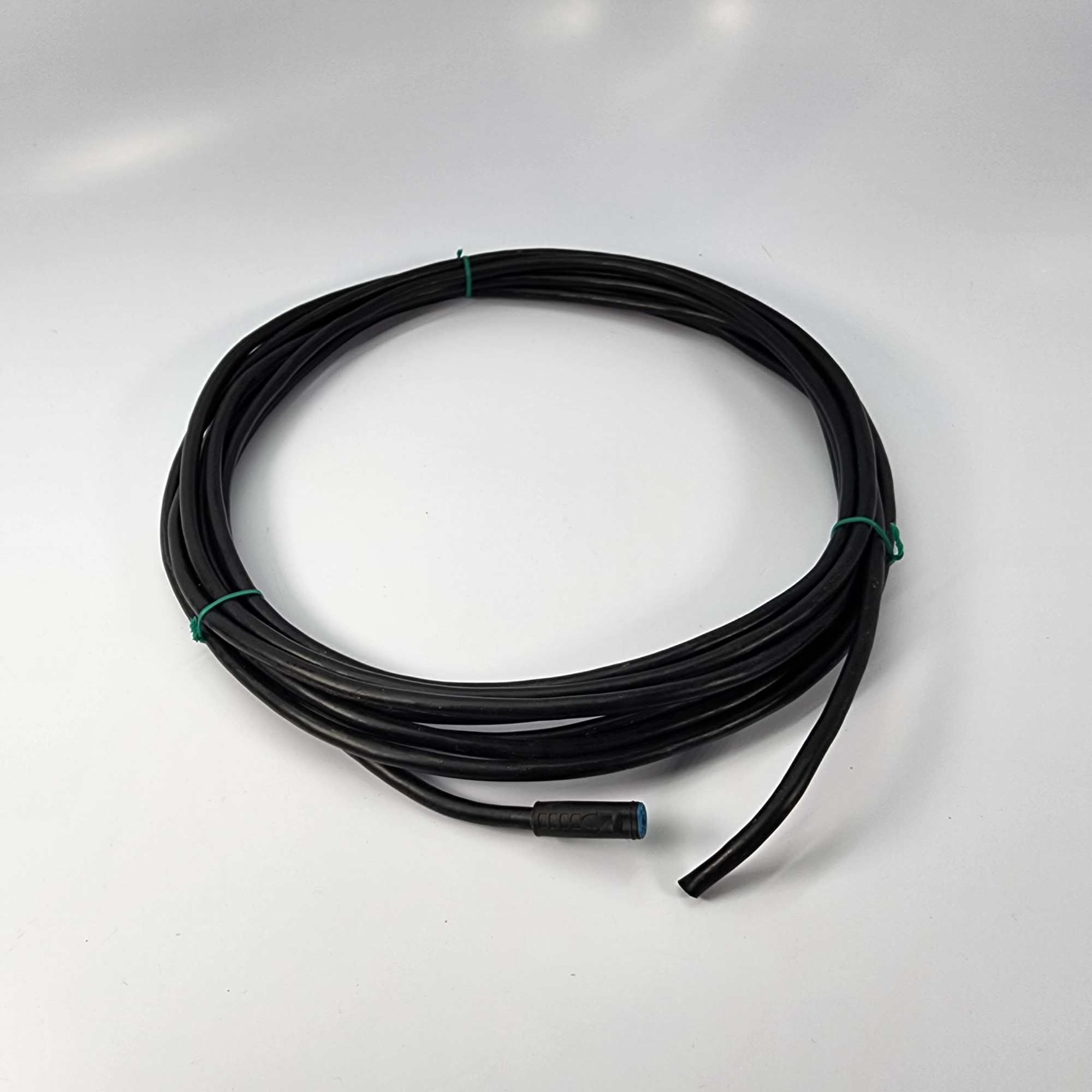 Simrad Robnet2 Blue 5-Pin 18′ Cable Plug-Open Wire - Used - Max Marine ...