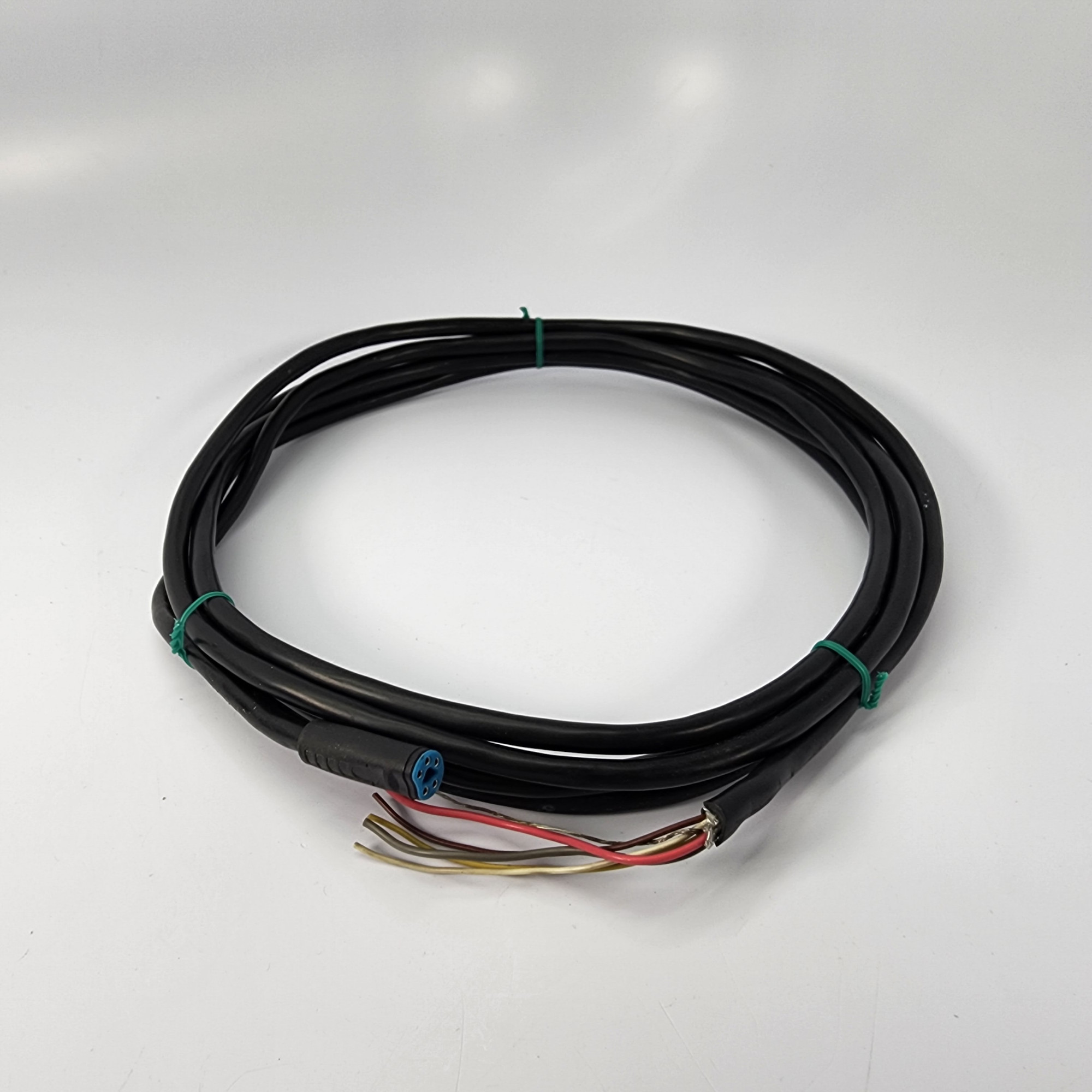 Simrad Robnet2 Blue 5-Pin 9′ Cable Plug-Open Wire - Used - Max Marine ...