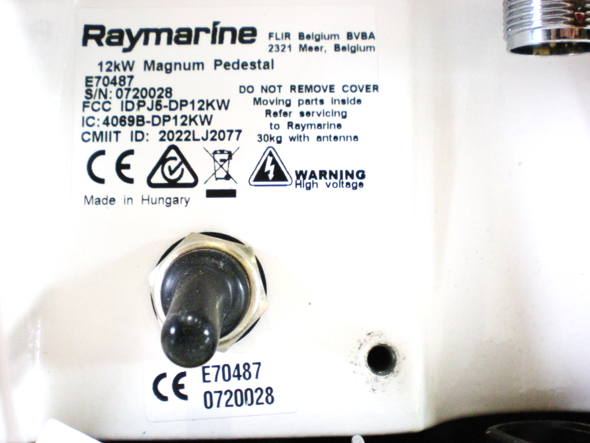 Raymarine 12kw Magnum Open Array Radar With VCM100 & New 15m Cable ...