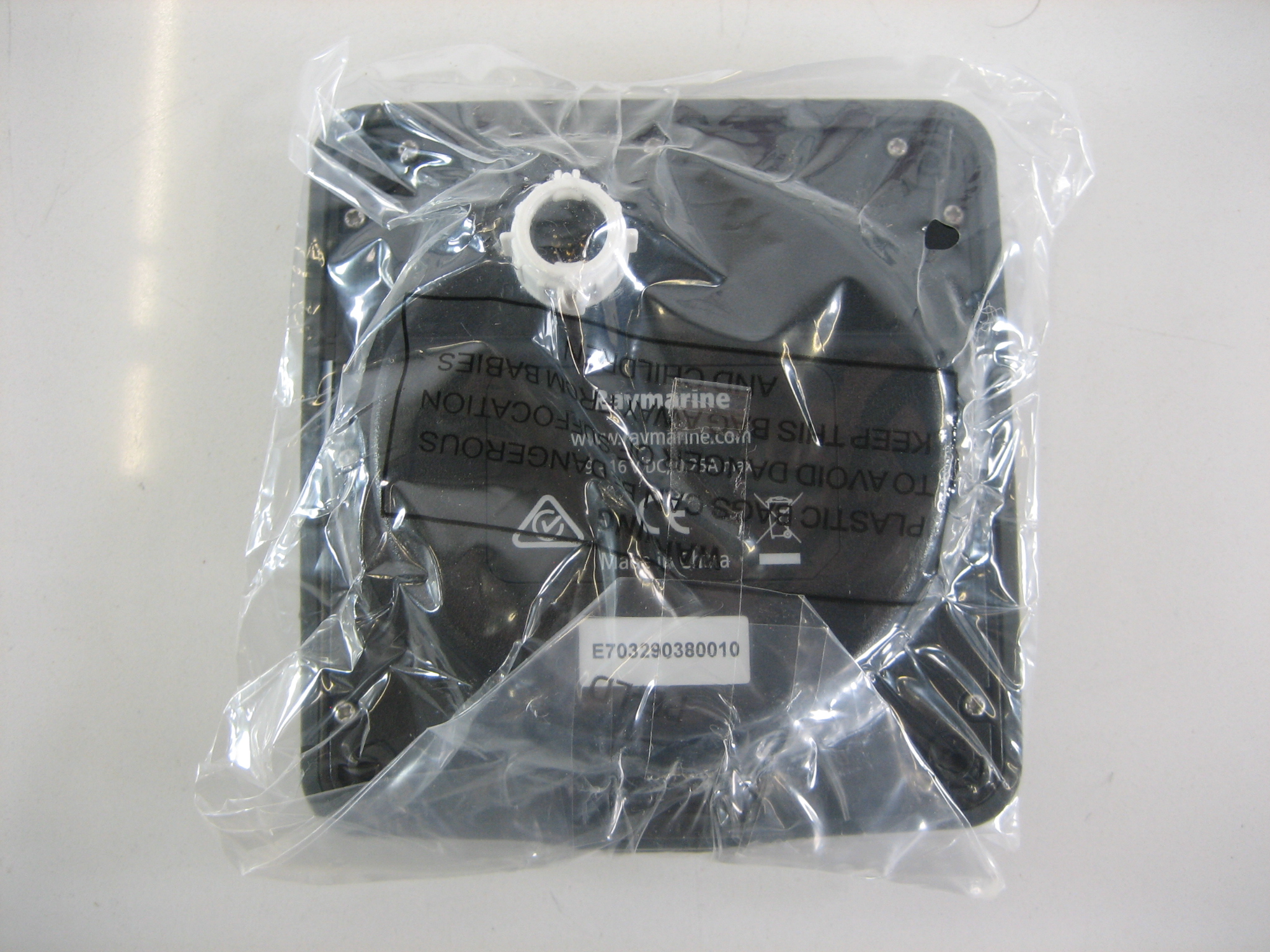 Raymarine/P70RS Autopilot Control Head/New Open Box - Max Marine ...