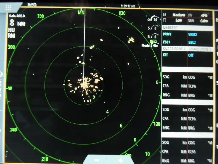 SIMRAD HALO 4 Pulse Compression Radar 4′ Open Array W/RI-12 (BENCH ...