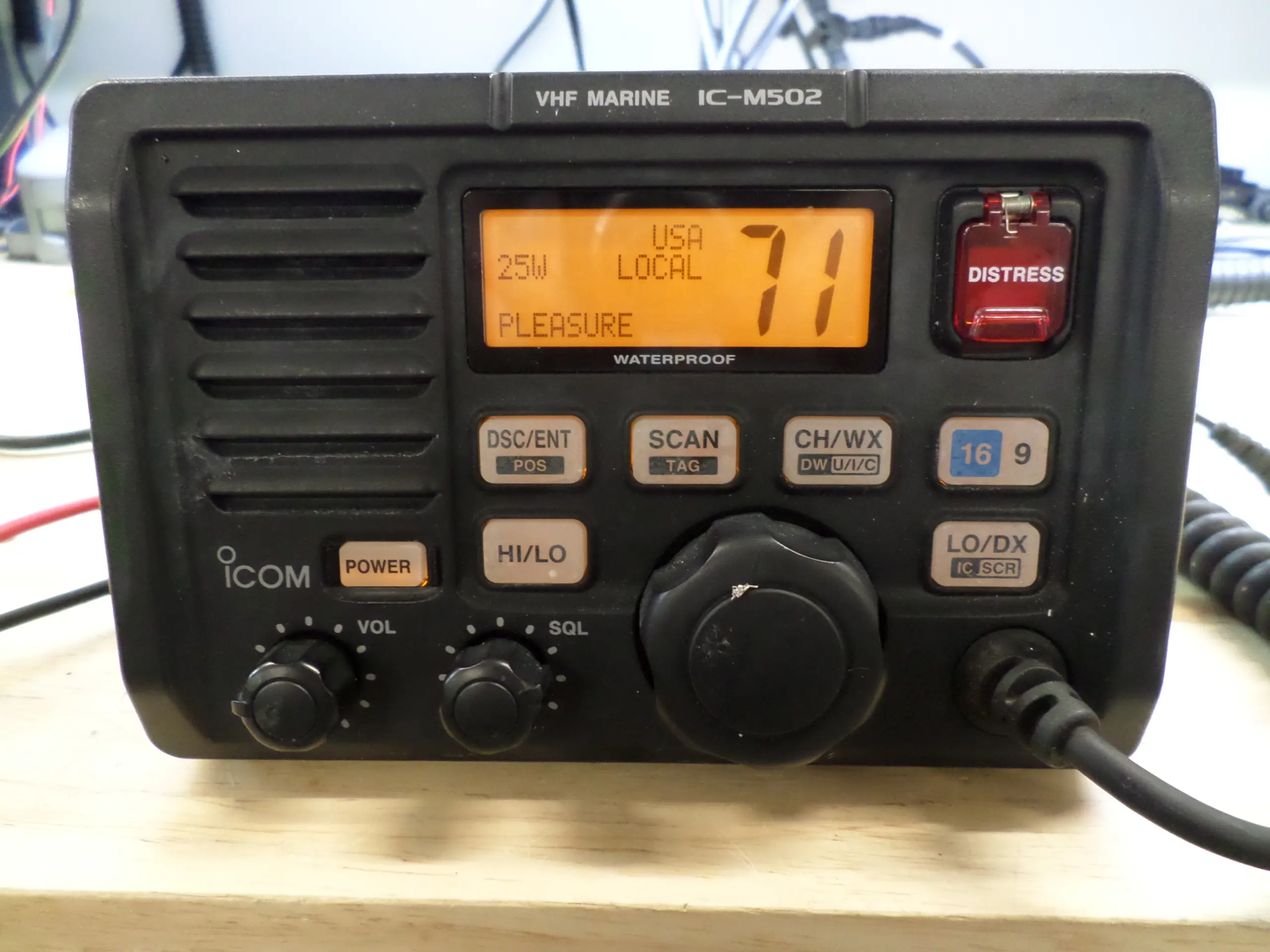 ICOM IC-M502 Marine VHF with Attached Mic - Fully Tested - Max Marine ...