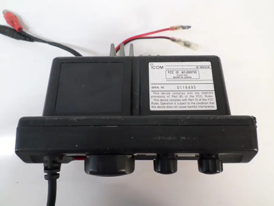 ICOM IC-M502 Marine VHF with Attached Mic - Fully Tested - Max Marine ...