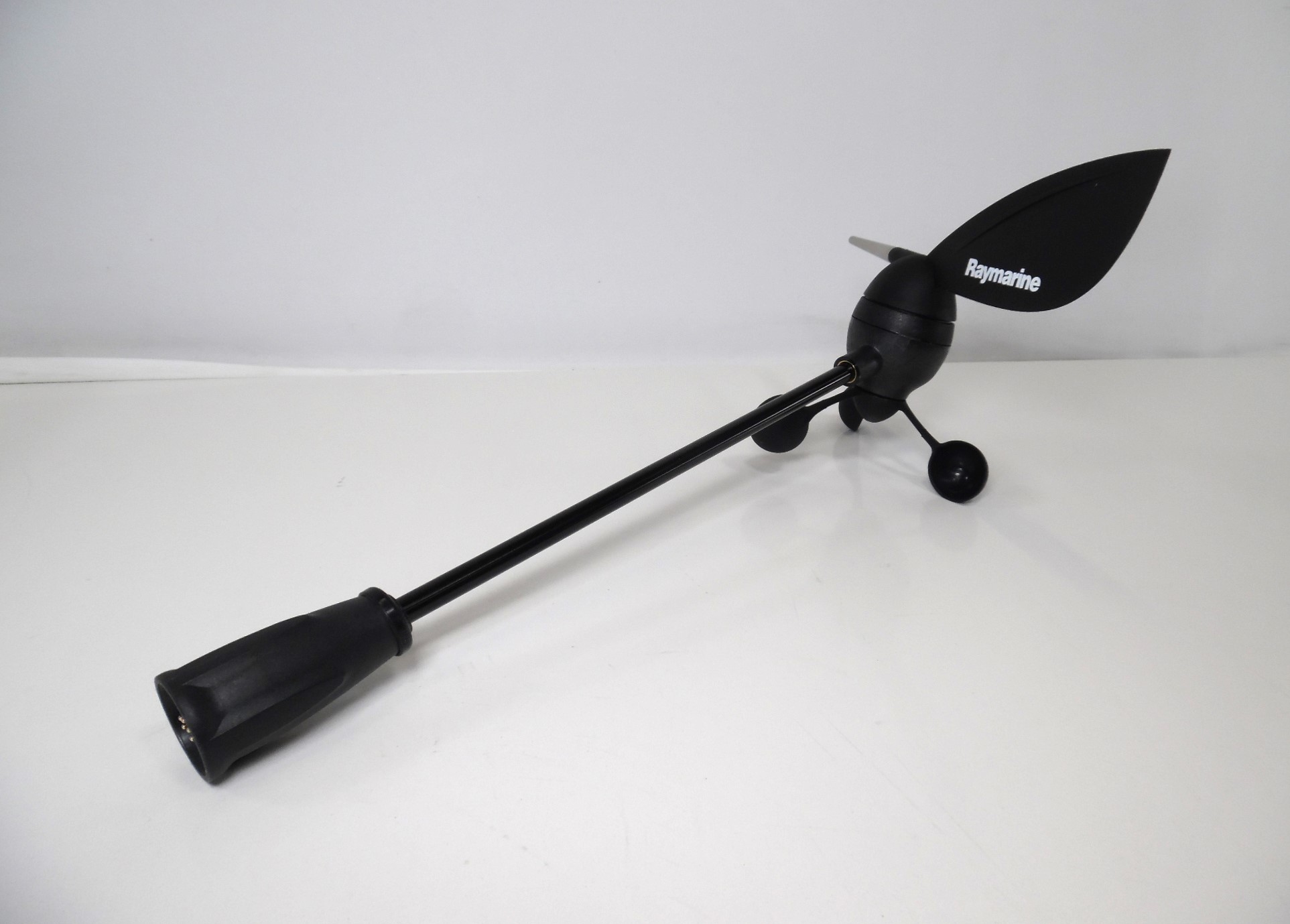 Raymarine Short Arm Wind Masthead Transducer Kit with 30m Cable ...
