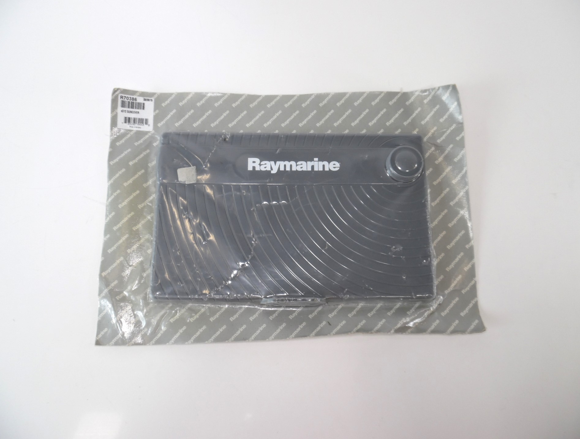 Raymarine eS12x Plastic Suncover for 12.1" eS127 / eS128 Multifunction ...