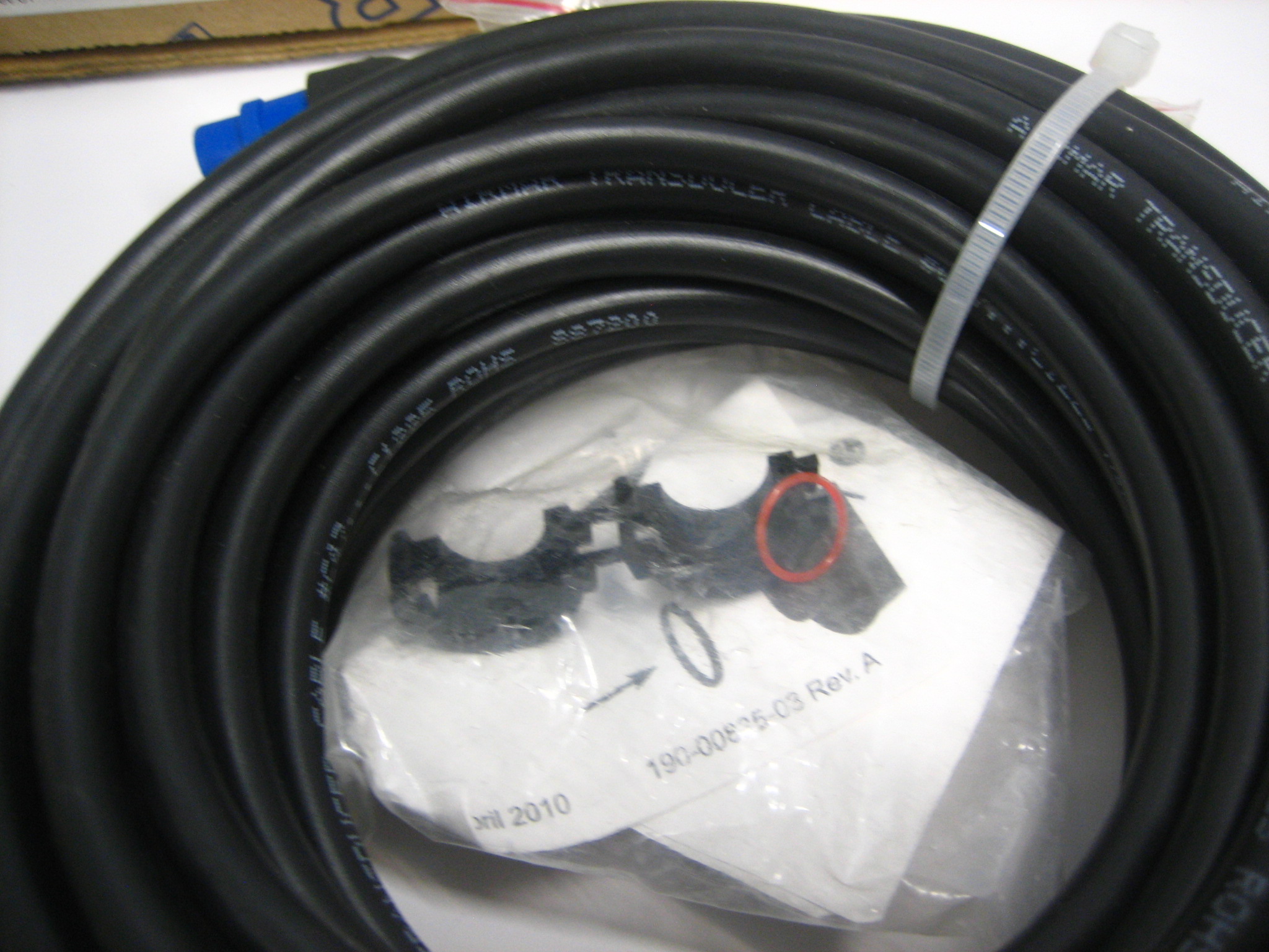 Garmin Airmar B60 8-Pin 12° 50/200KHz Bronze Thru-Hull Transducer 010 ...