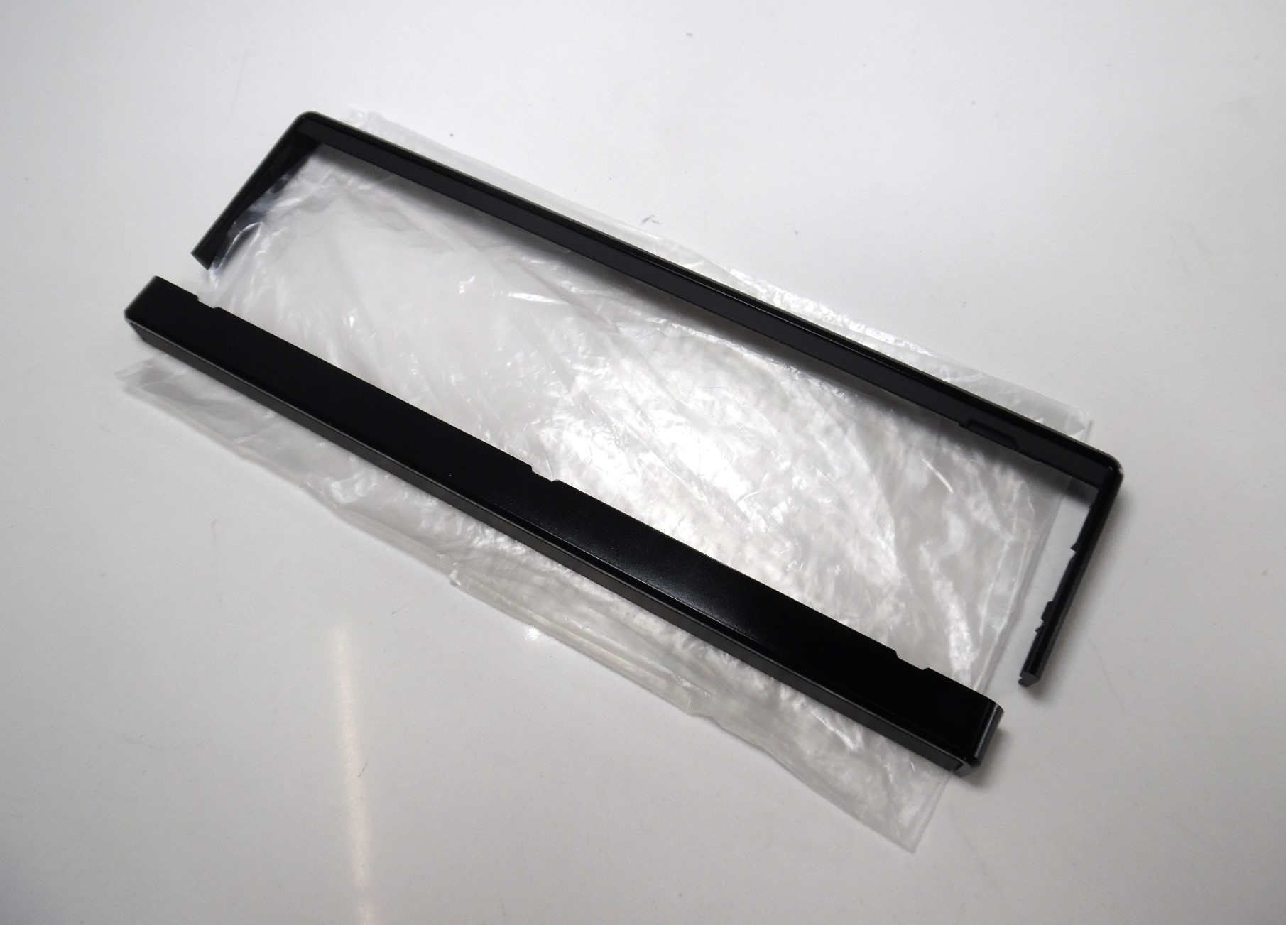 Raymarine R70387 eS12 Trim Kit for Axiom Pro 12 eS-Series 12 ...