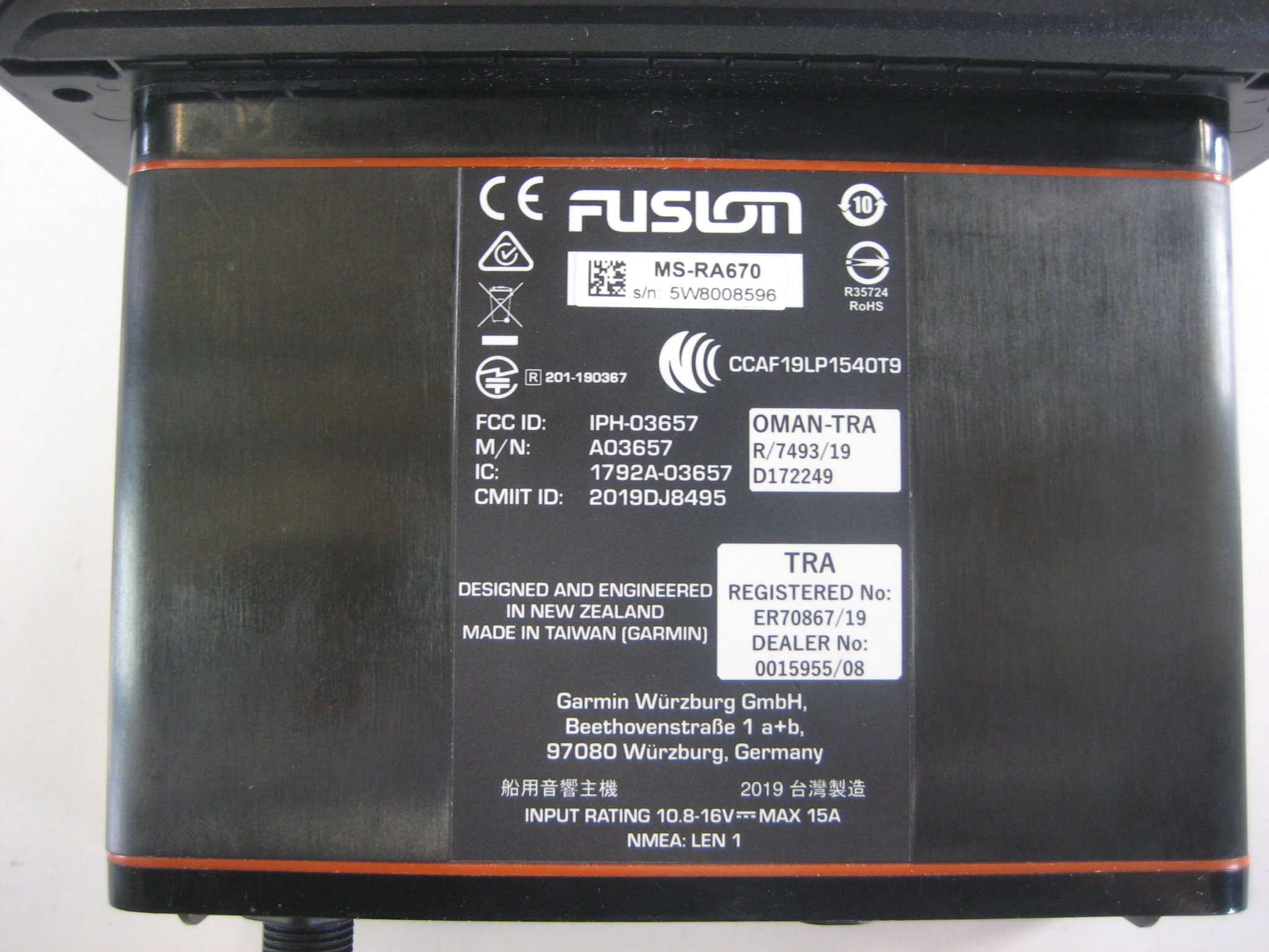 Fusion/MS-RA670/Apollo Marine Stereo W/DSP - Max Marine Electronics