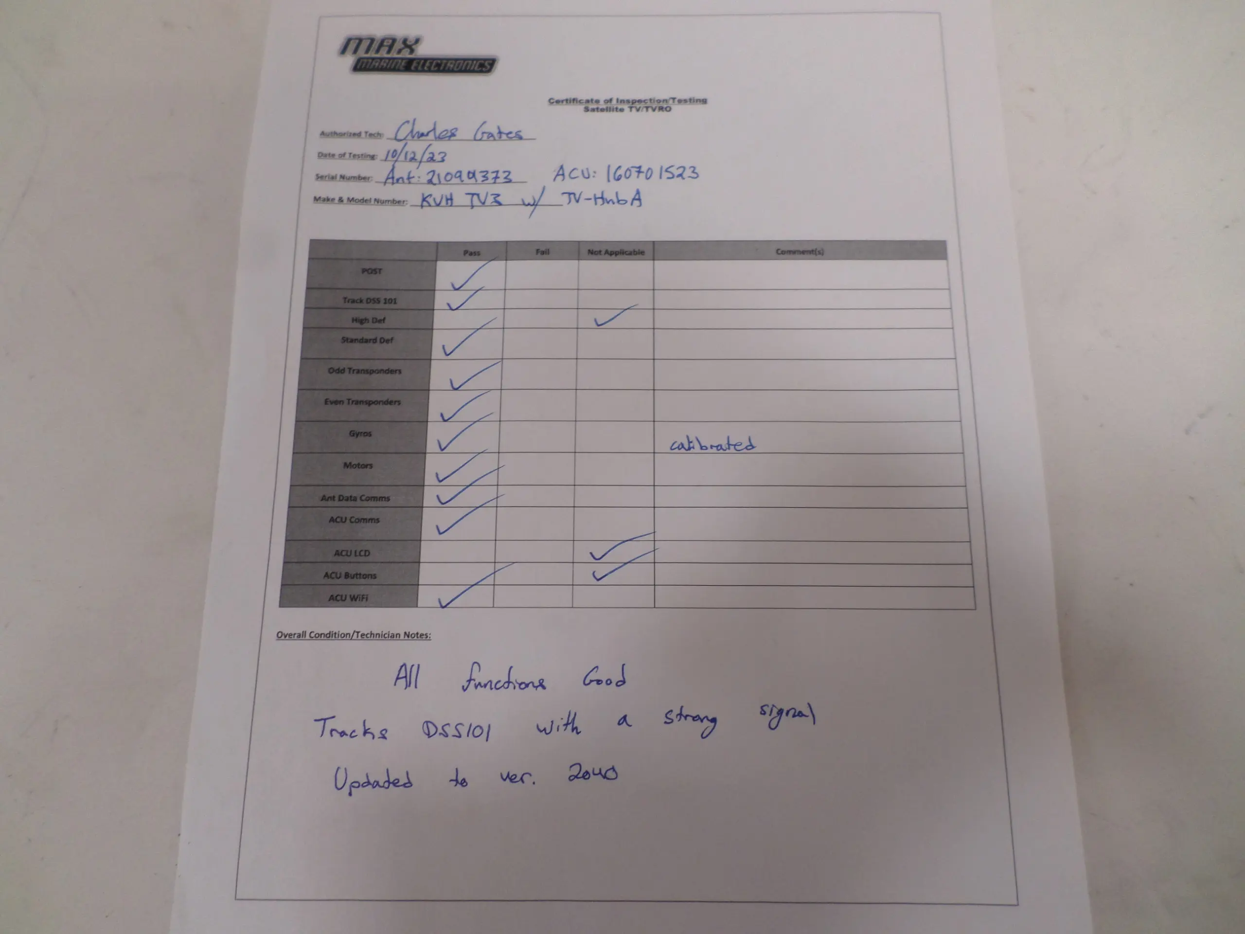 KVH TracVision TV3 37cm Marine Satellite Tracking System - Max Marine ...