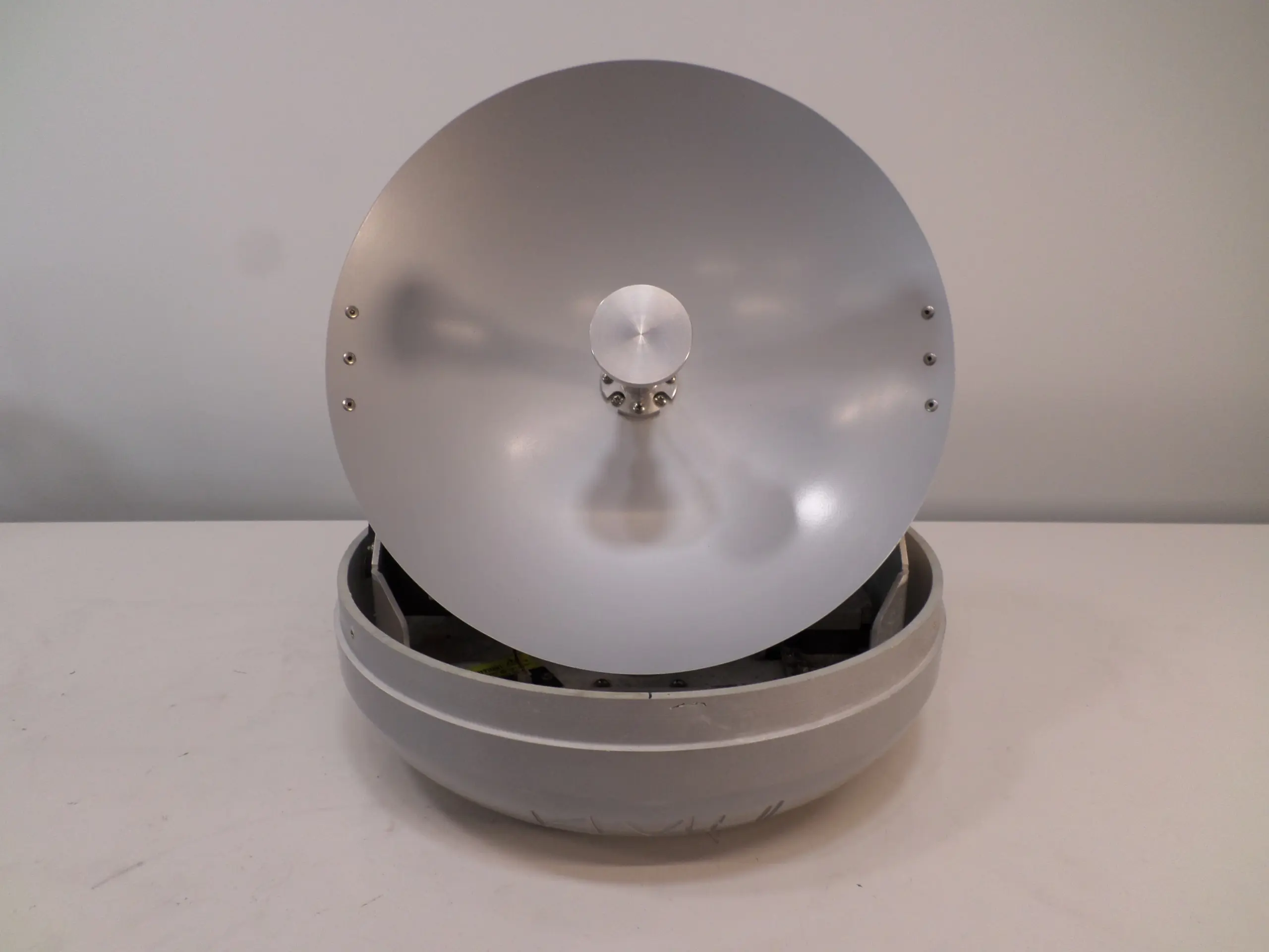 KVH TracVision TV3 37cm Marine Satellite Tracking System - Max Marine ...