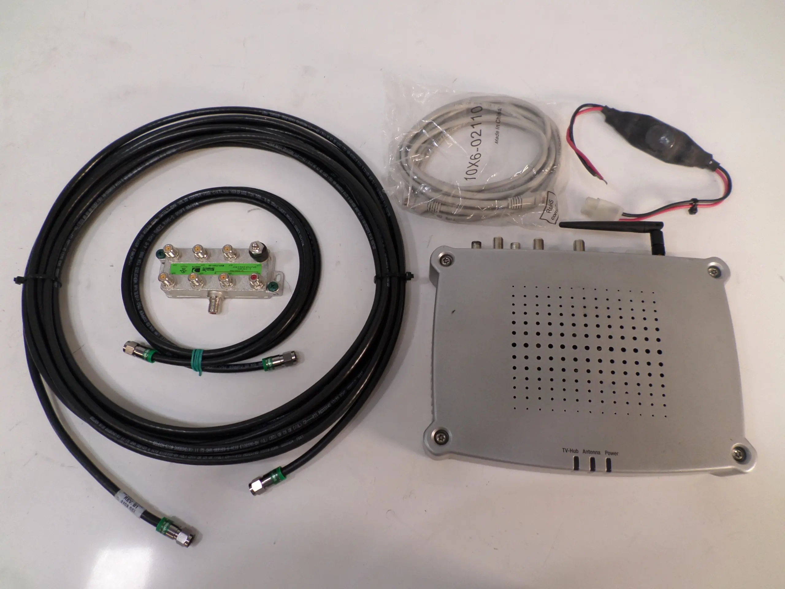 KVH TracVision TV5 45cm Complete Marine Satellite TV Tracking System ...