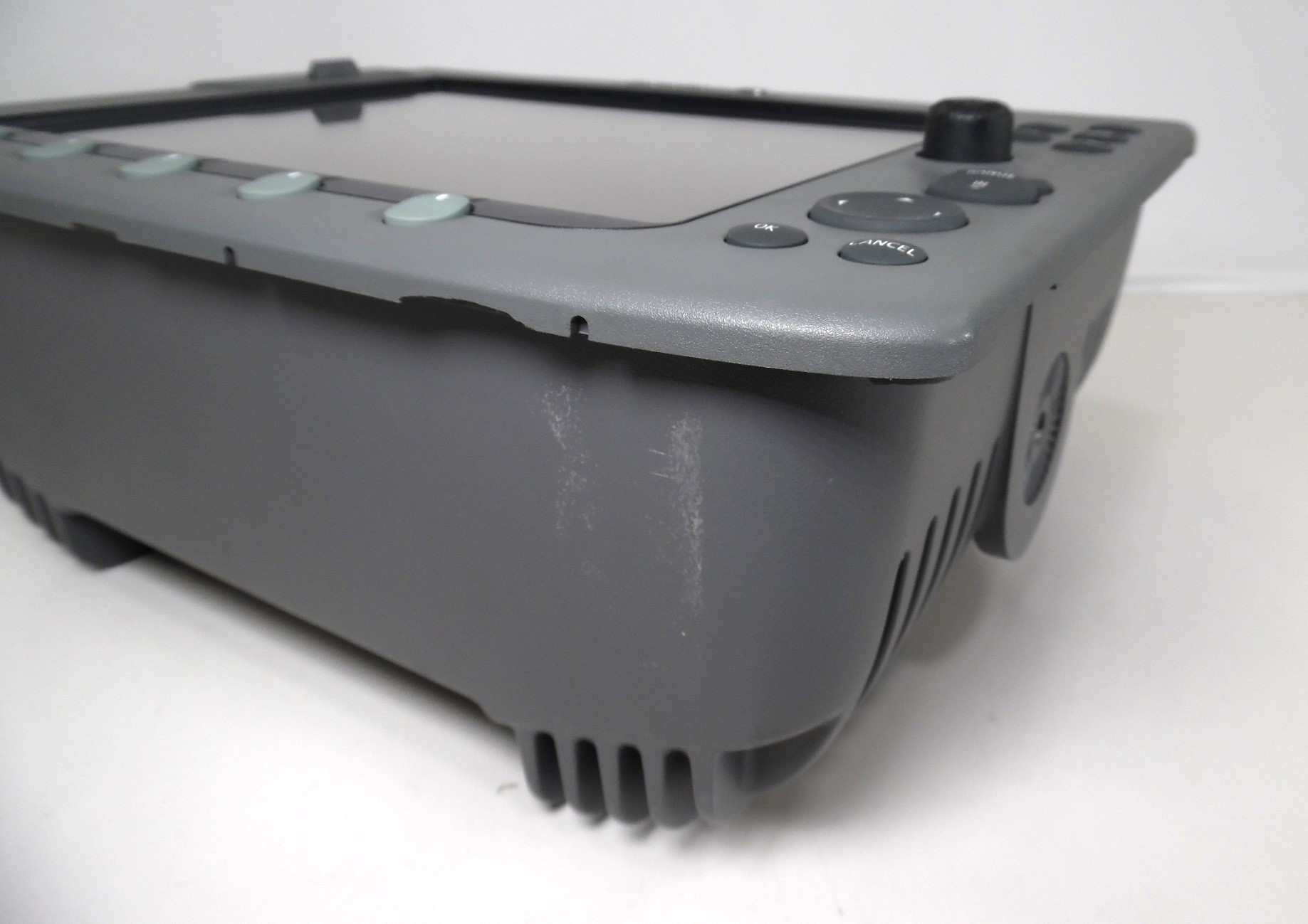 Raymarine E120 Classic Display E02013 w/ Bezel & Sun Cover ...