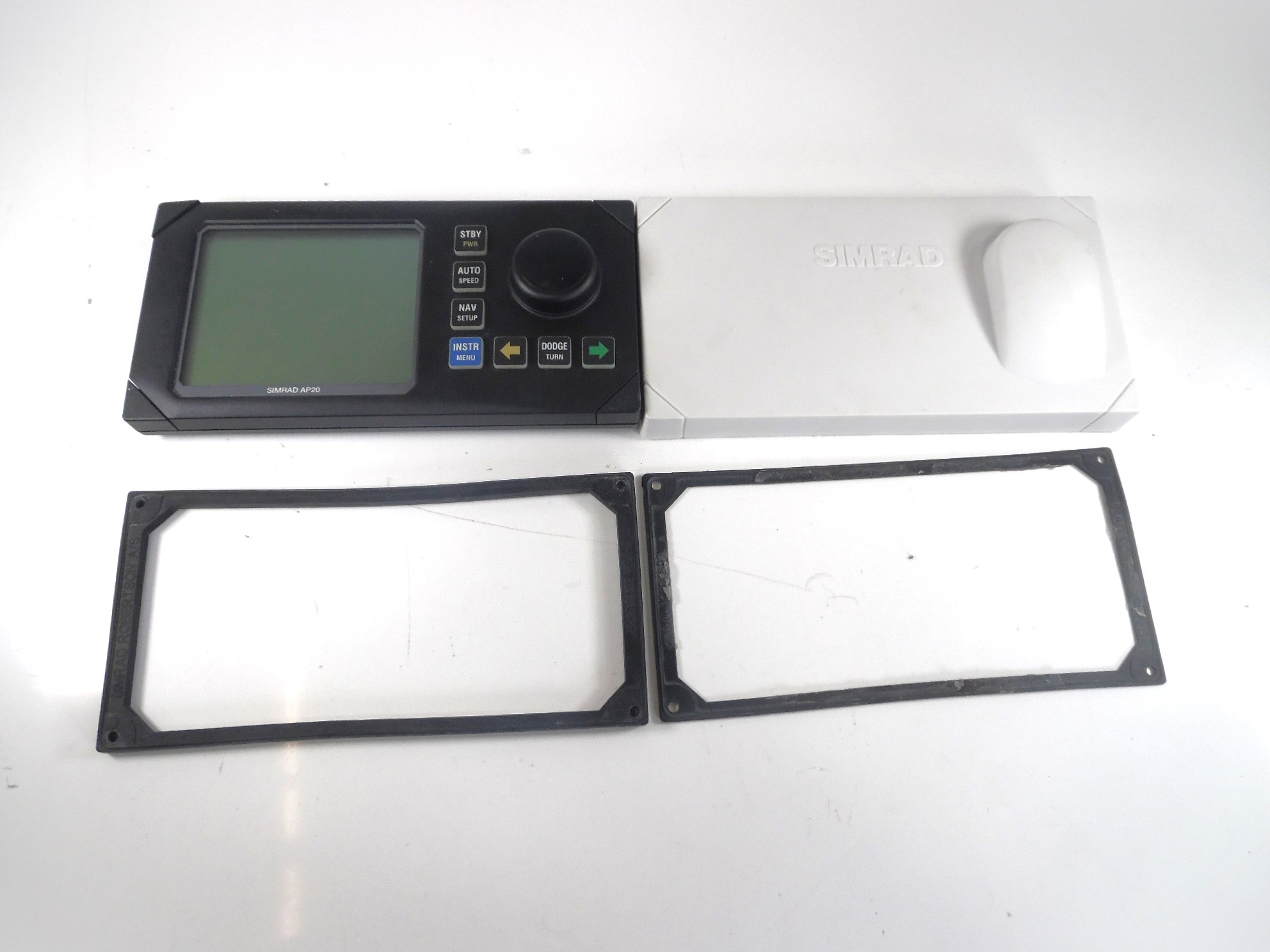 Simrad AP20 Autopilot Control Head 22084594 - Max Marine Electronics