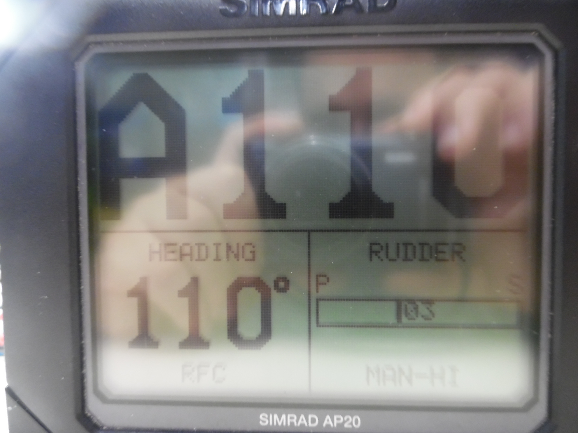 Simrad AP20 Autopilot Control Head 22084594 - Max Marine Electronics