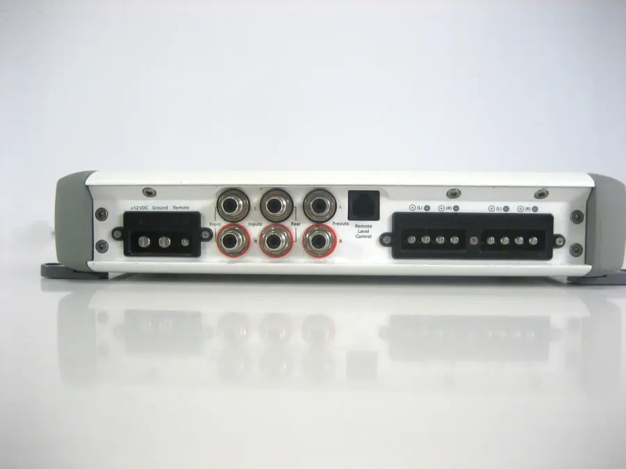 JL Audio-MHD600/4-4 Ch-Class D Full-Range Marine Amplifier 600w - Max Marine Electronics