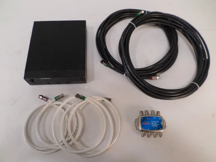 Intellian i4 Satellite TV Tracking Antenna 18" Complete System - Tested ...