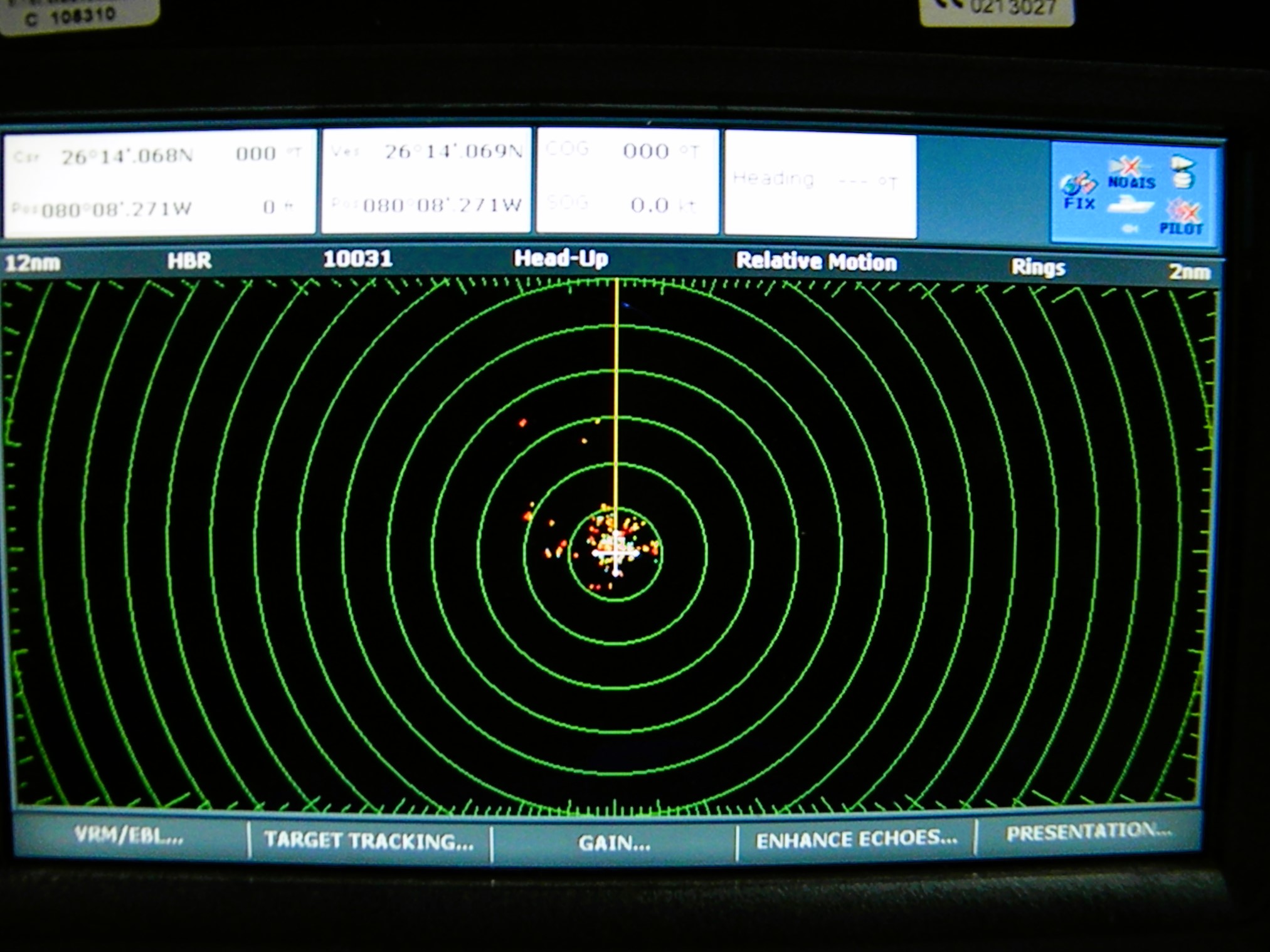 Raymarine 4KW Magnum Open Array Radar With VCM100 & New 15m Cable ...