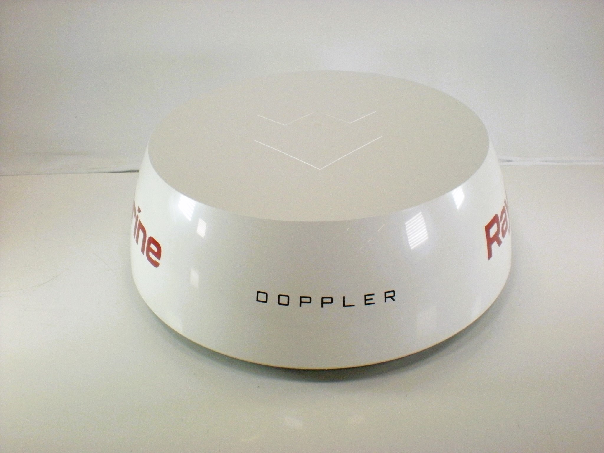 Raymarine Quantum2 Radome Q24D 18″ Radar - E70487 - Great Condition ...