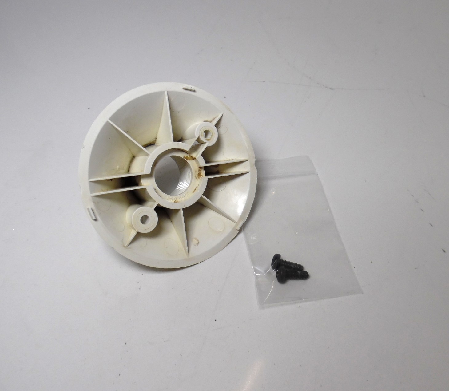 Raymarine Raystar 120 GPS Antenna for SeaTalk w/ Pole Mount Kit ...