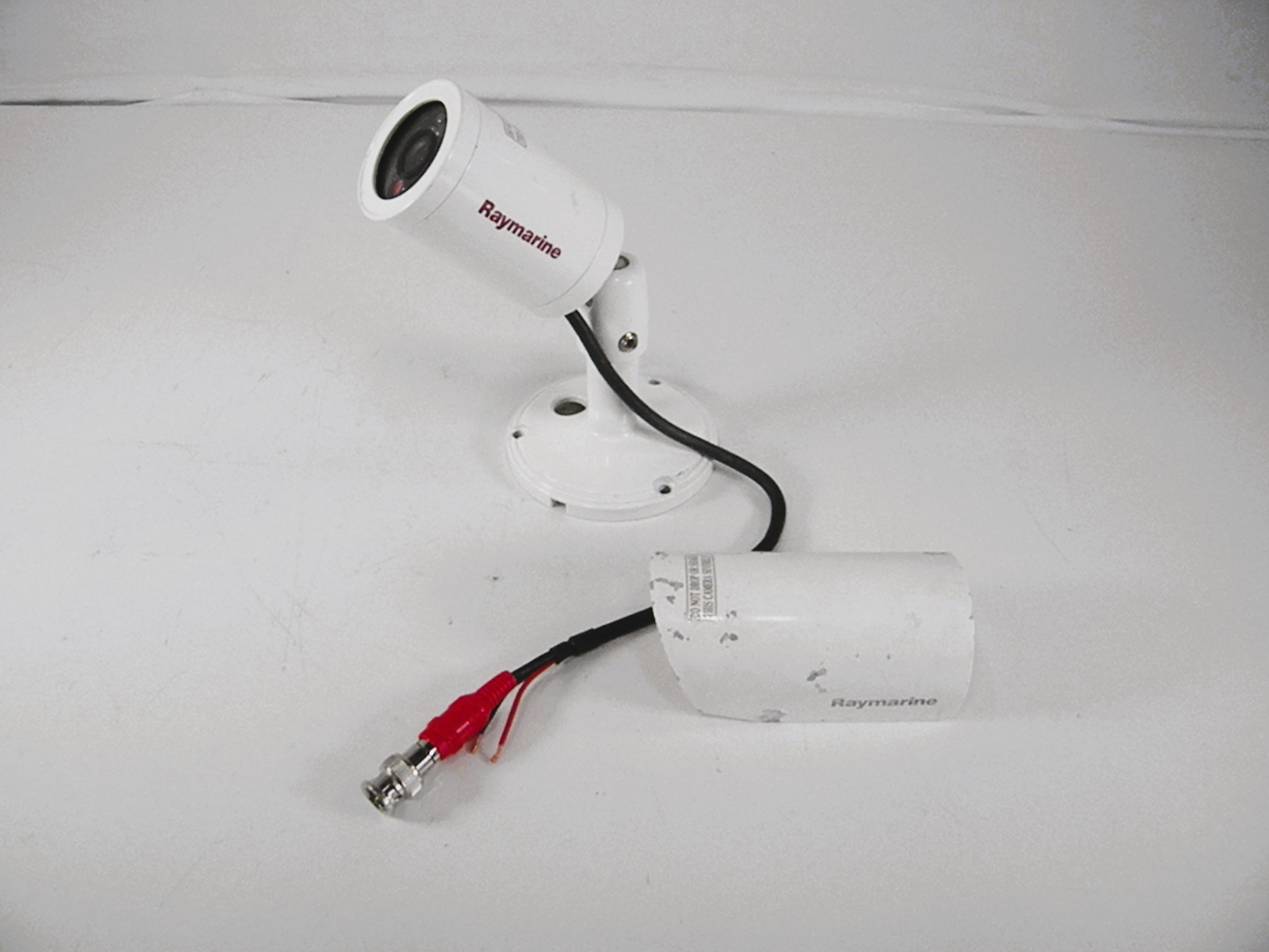 Raymarine CAM100 Reverse Image Day/Night IR Camera RCA/BNC Conn ...