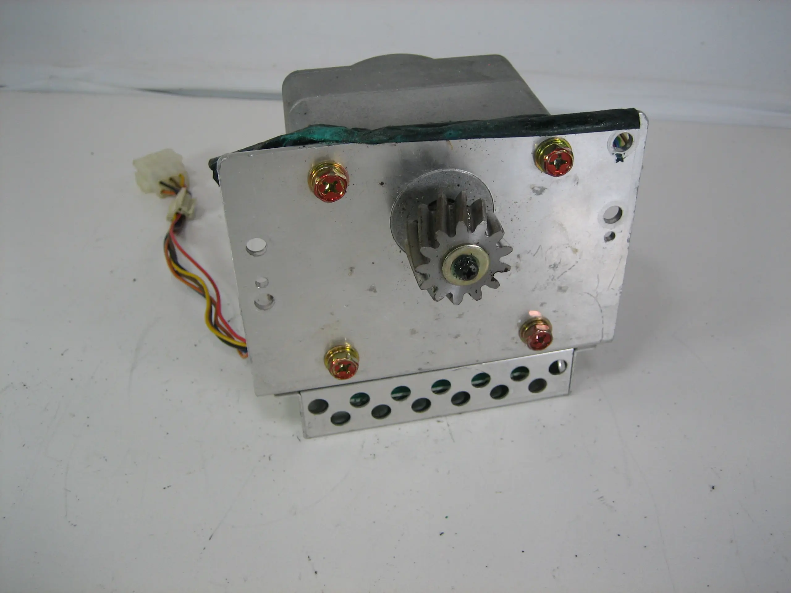 Furuno Radar Motor - RM-8367 DRG-938-002 - RSB0072-060 / RSB0072-061 ...