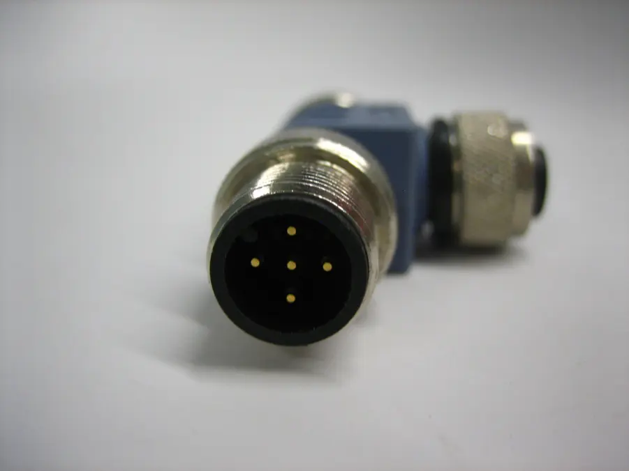 Maretron CM-CF-CF NMEA 2000 Devicenet Micro-C T-Connector - Excellent ...