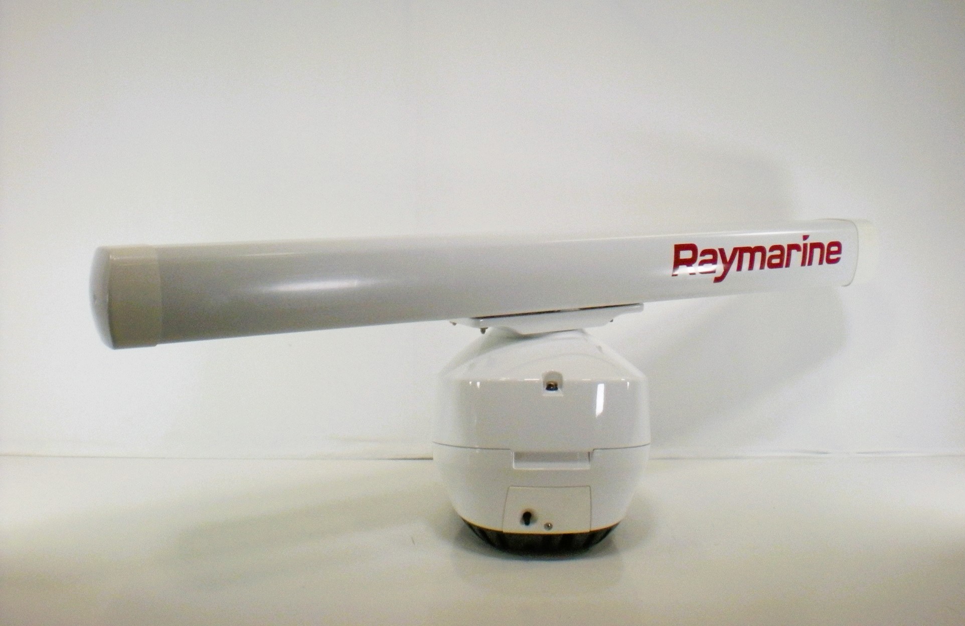 Raymarine 4KW Magnum Open Array Radar With VCM100 & New 15m Cable ...