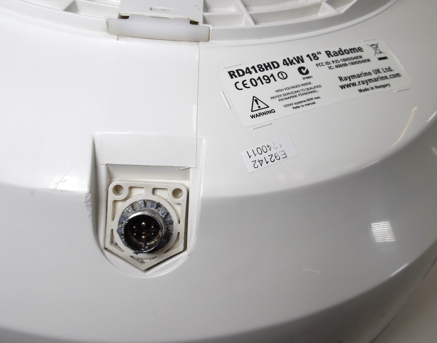 Raymarine RD418HD 4kW 18" Digital Color Radome ONLY - E92142 - TESTED ...