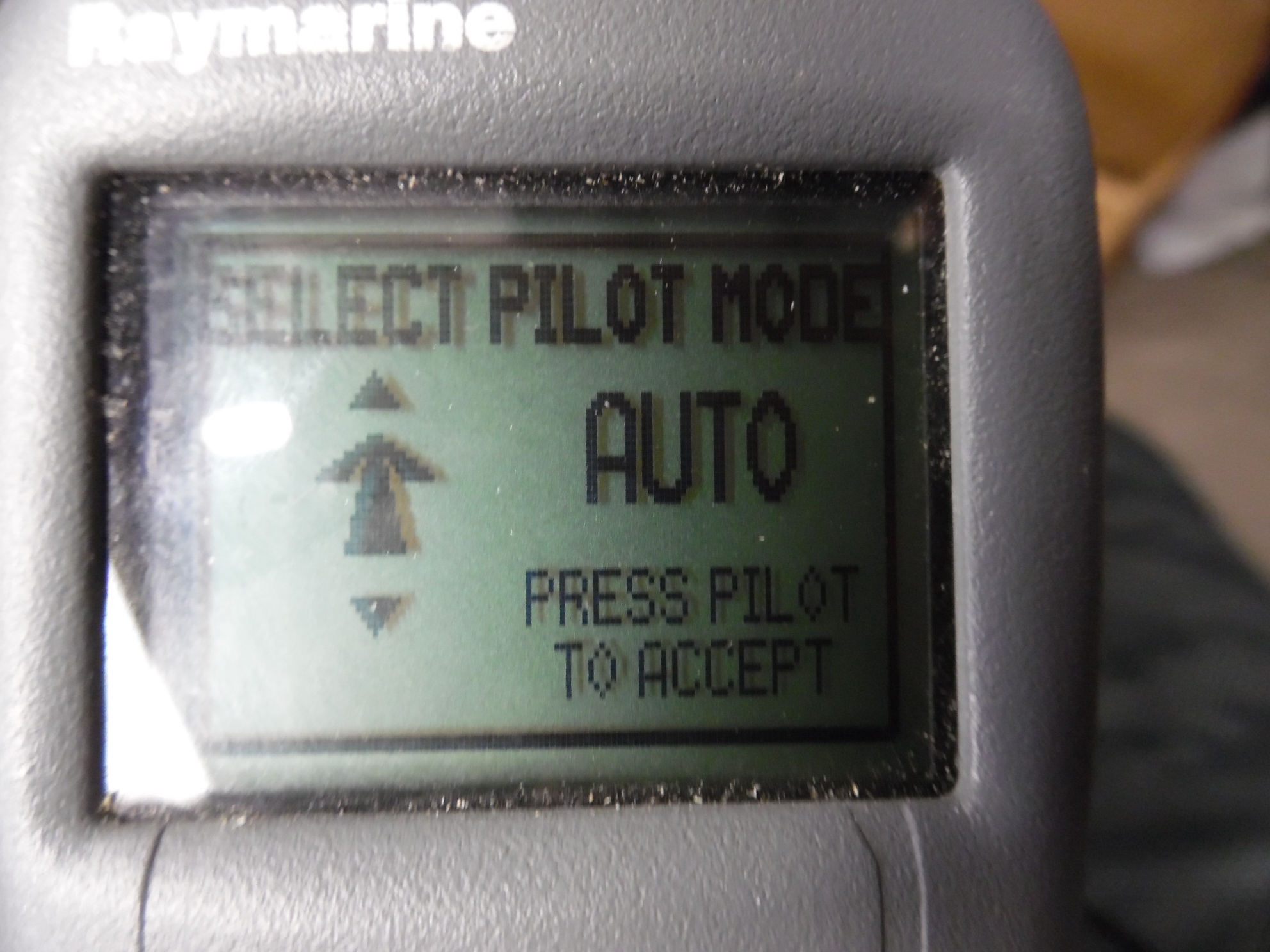 Raymarine SmartController Autopilot Wireless Remote E15023 W/RF Base ...