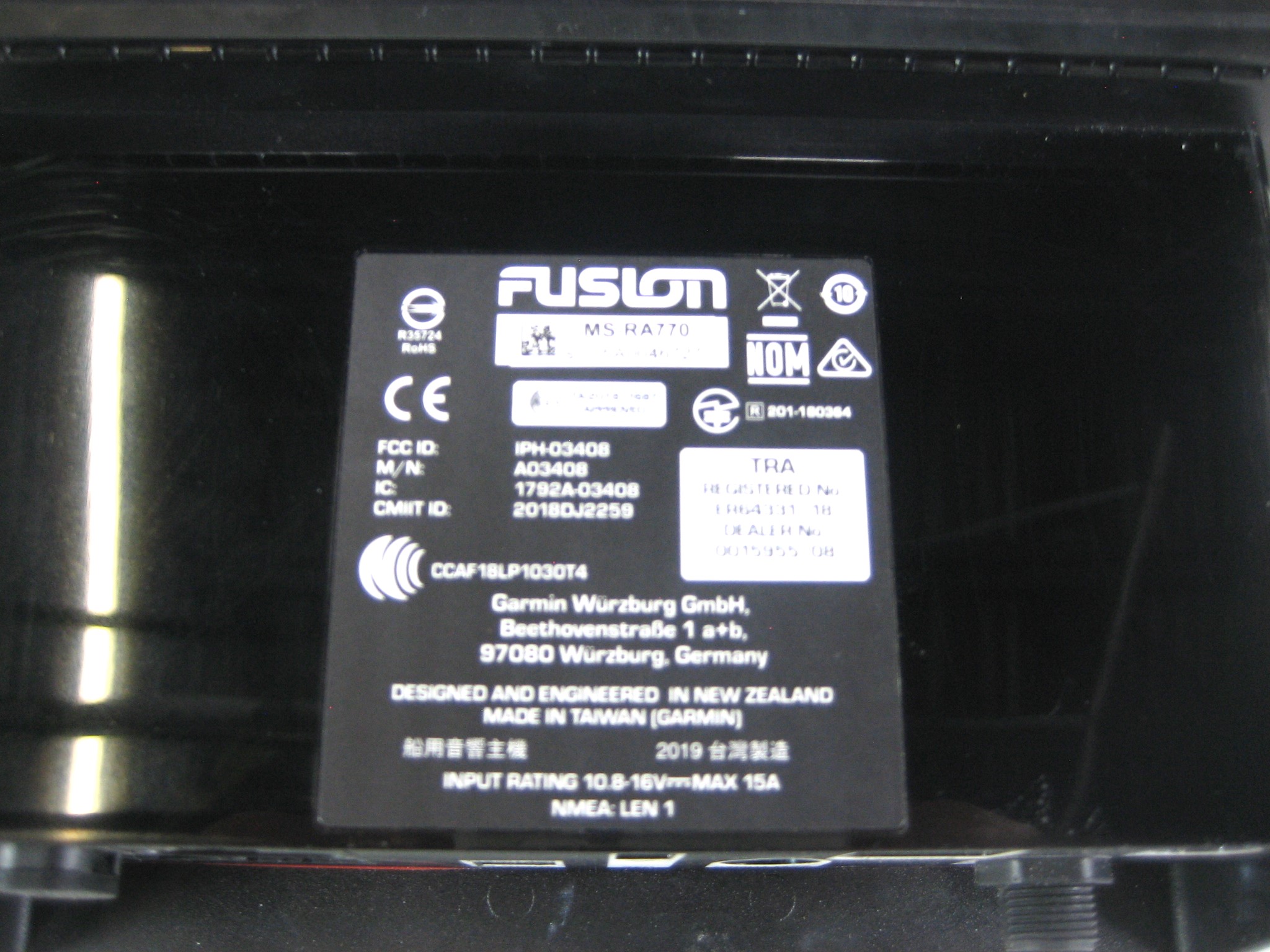 Fusion/MS-RA770/Apollo Series Touchscreen AM/FM/Bluetooth Stereo - Max ...