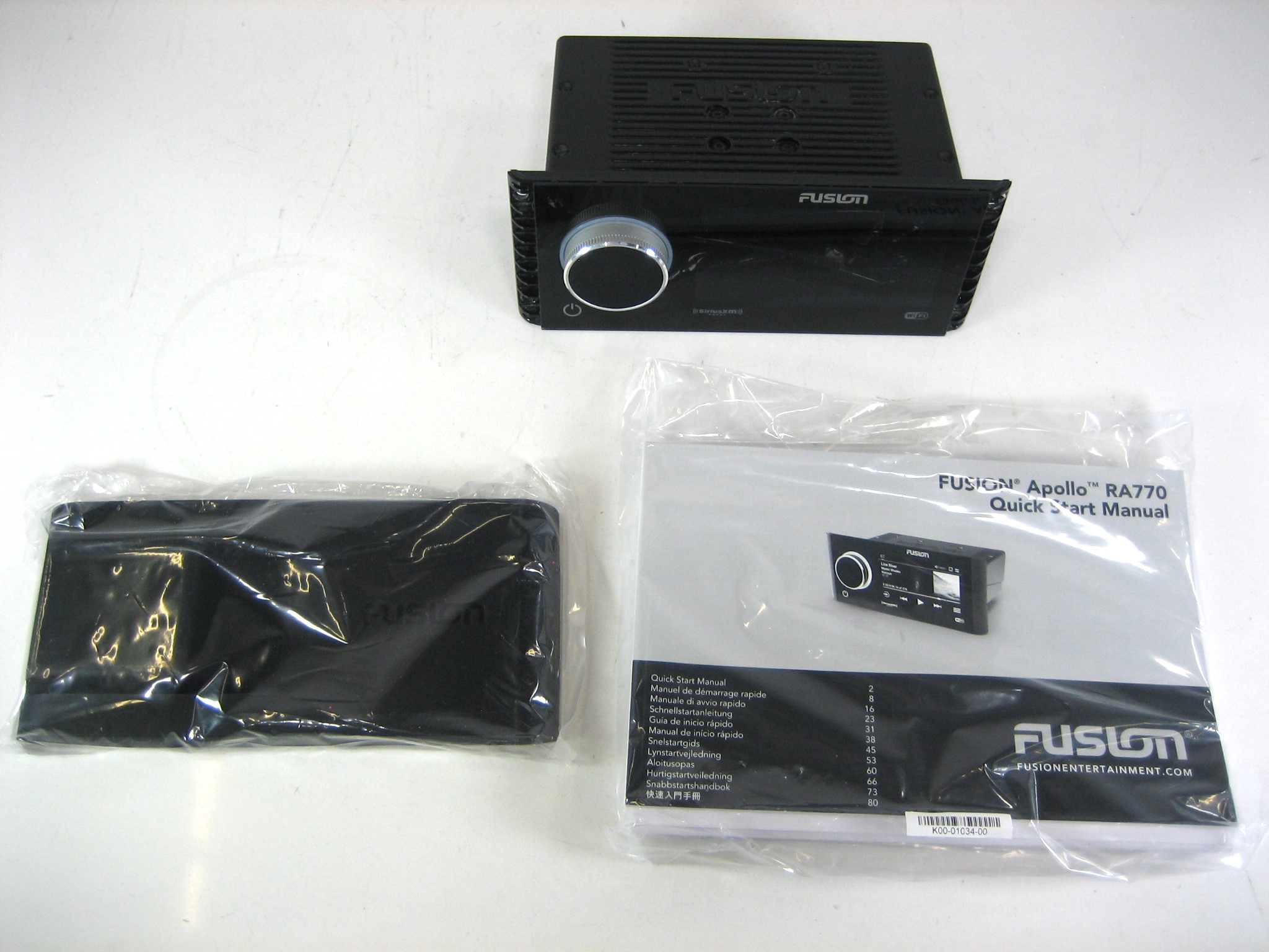 Fusion/MS-RA770/Apollo Series Touchscreen AM/FM/Bluetooth Stereo - Max ...