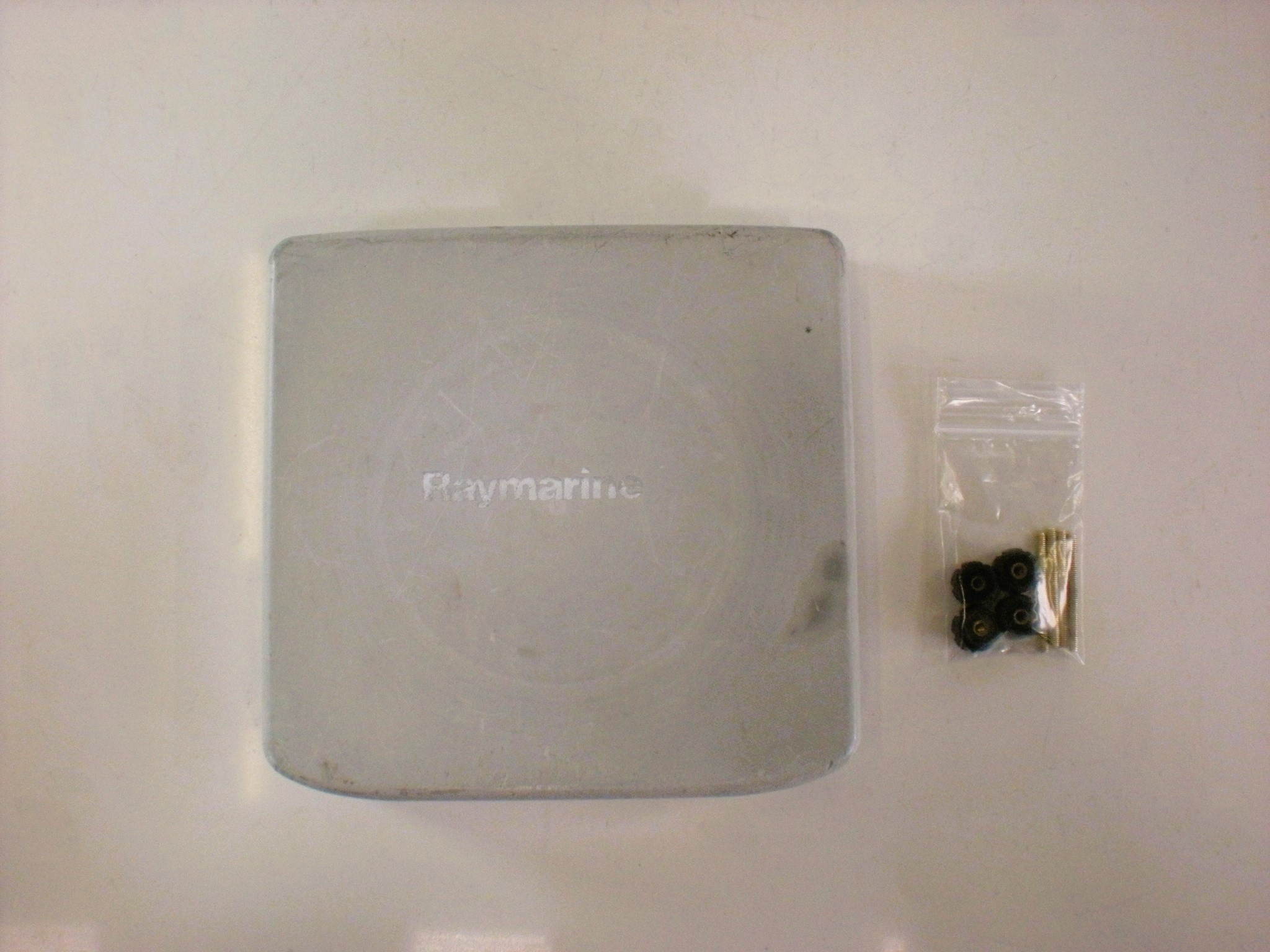 Raymarine RC435 - Chartplotter - E32040 - Tested - Great Condition - 90 ...