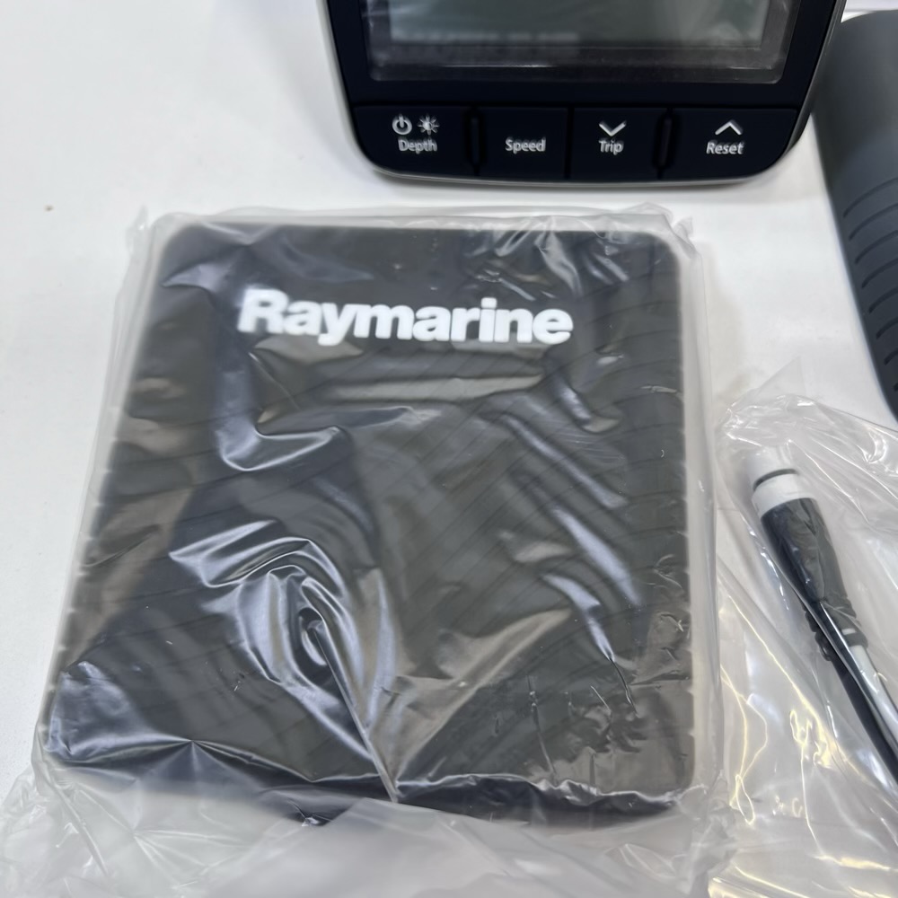 Raymarine i50 Tri-Data SeaTalk NG Analog Display E70060 - NEW in BOX ...