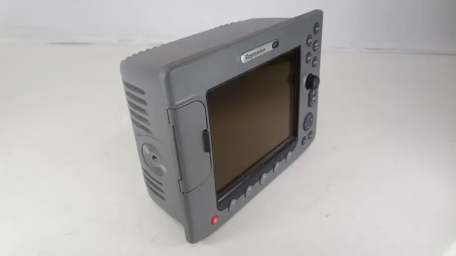 Raymarine E80 Classic Display -E02011 - TESTED / Great Condition 90-Day ...