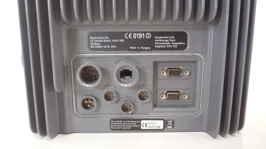 Raymarine E80 Classic Display -E02011 - TESTED / Great Condition 90-Day ...