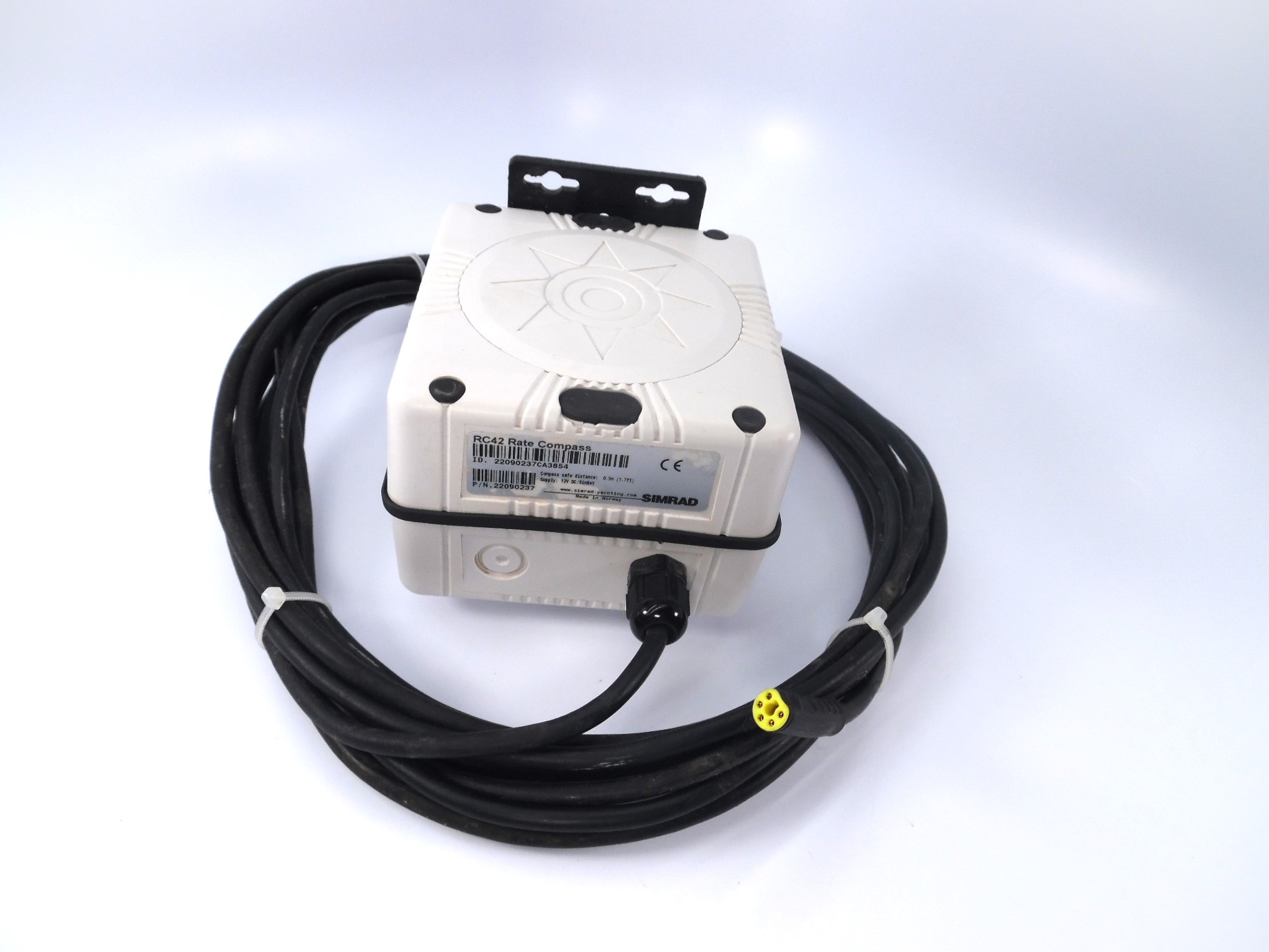 Simrad RC42 Rate Compass Simnet Heading Sensor - Max Marine Electronics