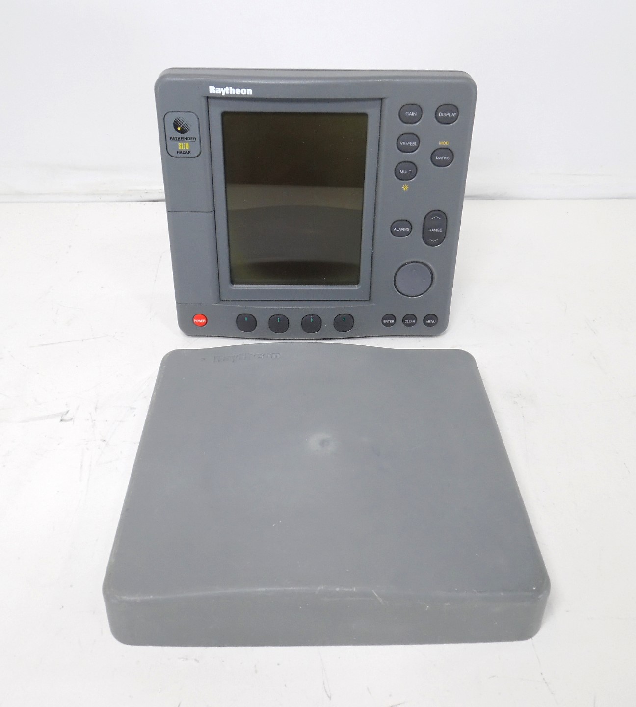 Raymarine 2kW 18" Radome - E52010 - w/ Raytheon SL70 - M92678 - 7" Mono ...