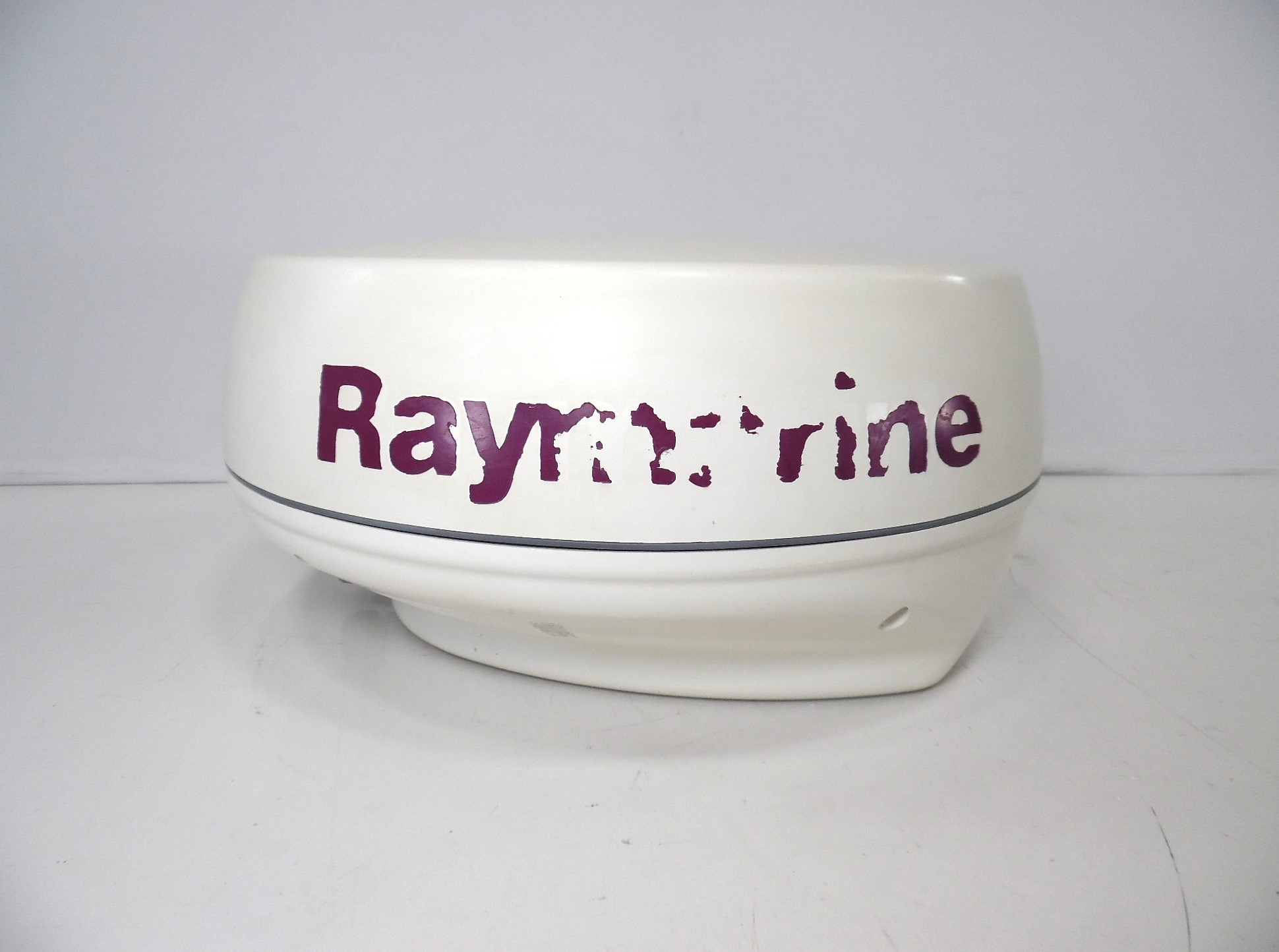 Raymarine 2kW 18" Radome - E52010 - w/ Raytheon SL70 - M92678 - 7" Mono ...