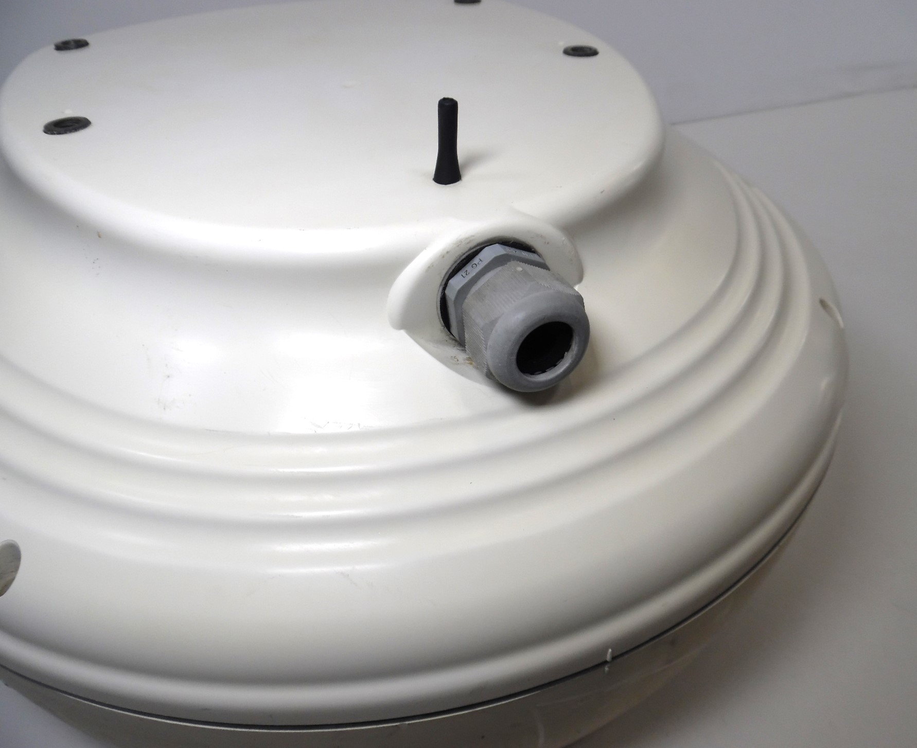 Raymarine 2kW 18" Radome - E52010 - w/ Raytheon SL70 - M92678 - 7" Mono ...